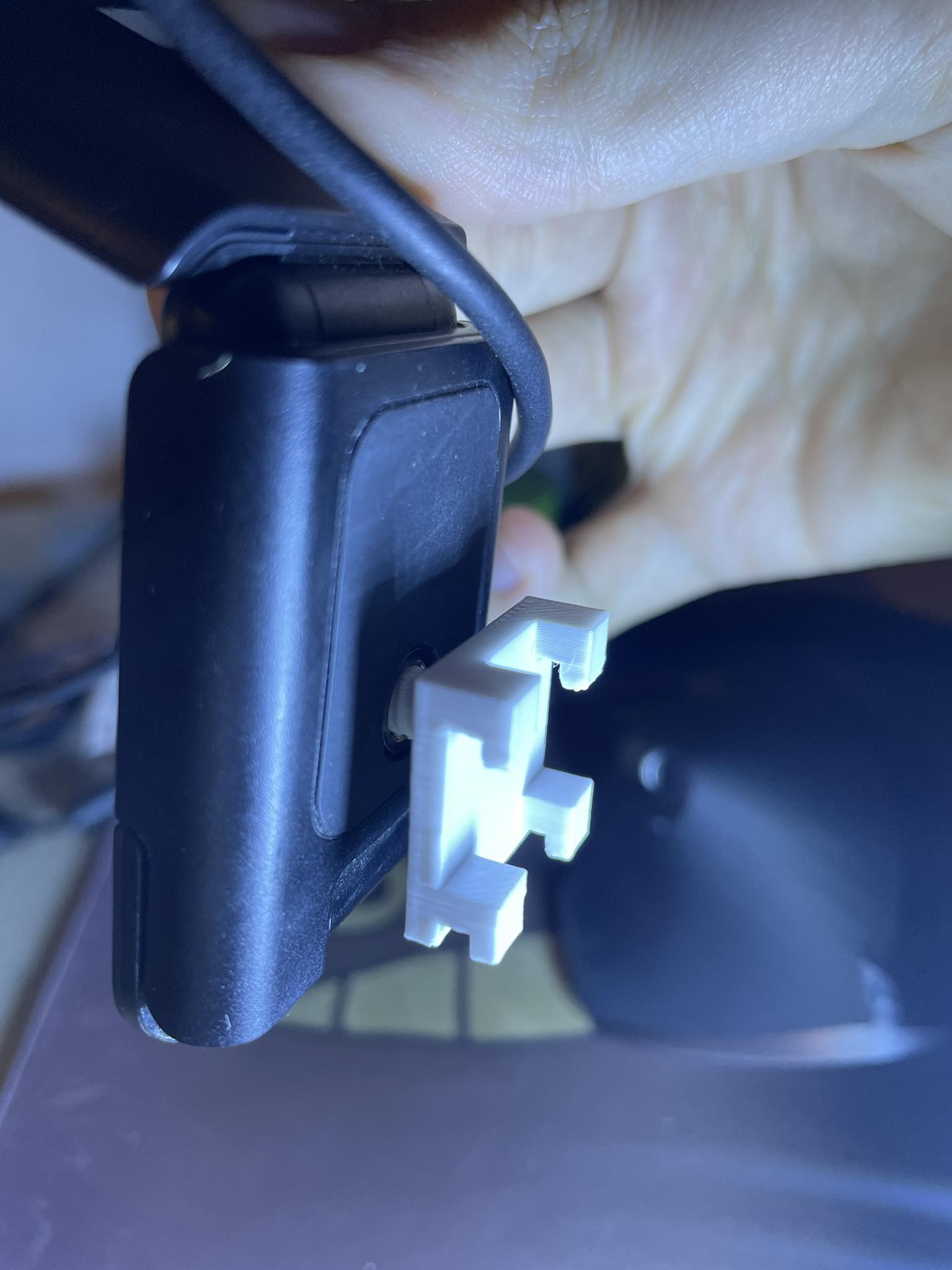 1/4'' camera thread screw with P1P pegboard hooks by Harrack | Download ...