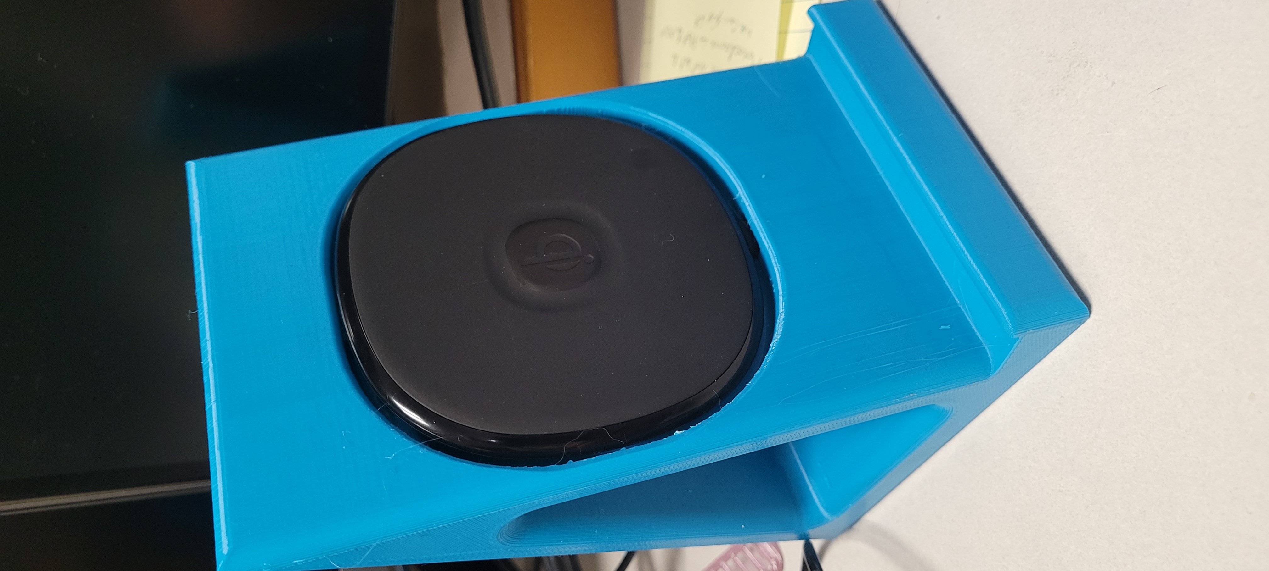 Wireless Phone Charger Upright Stand by Dimbulb | Download free STL ...