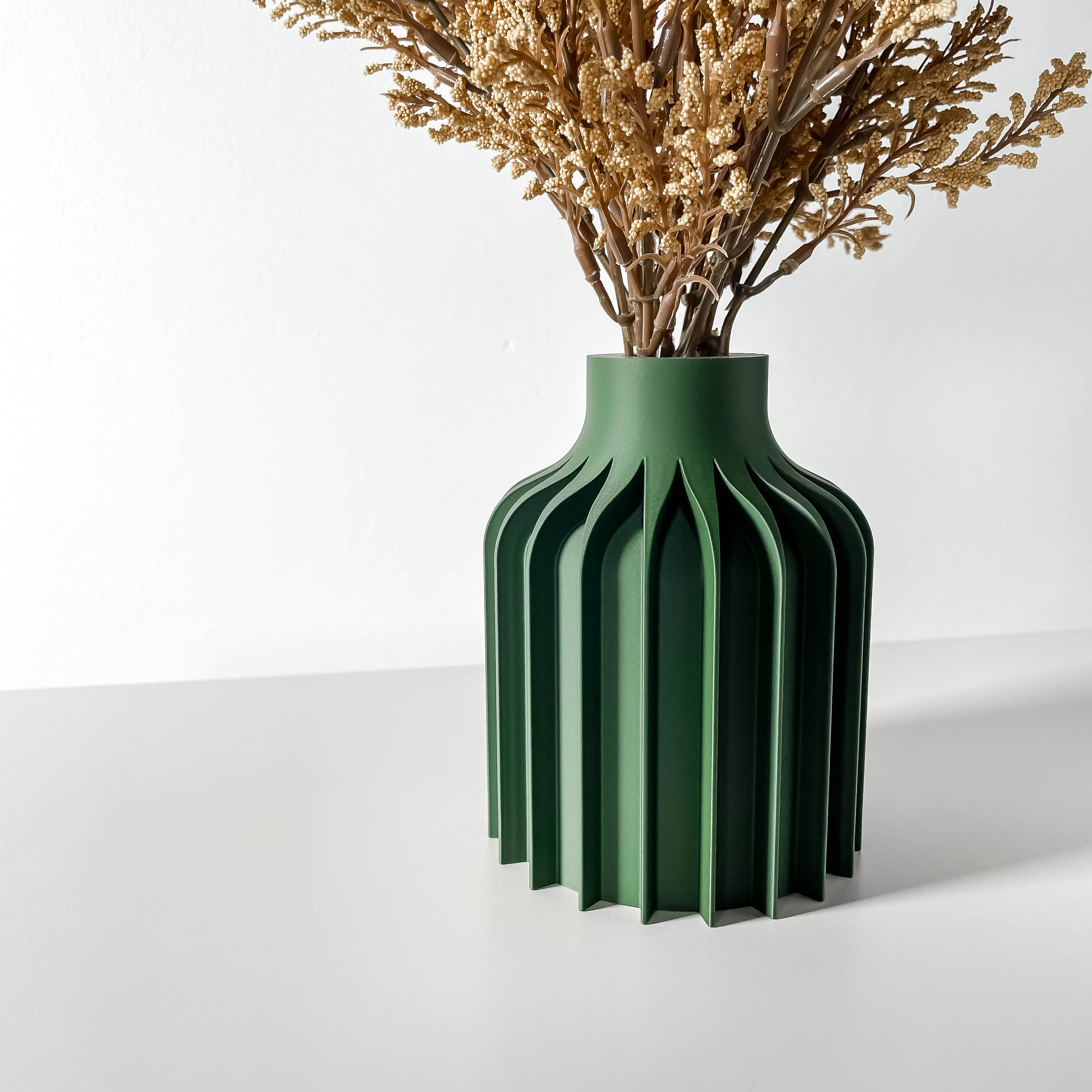 The Kinsu Short Vase, Modern and Unique Home Decor for Dried and ...
