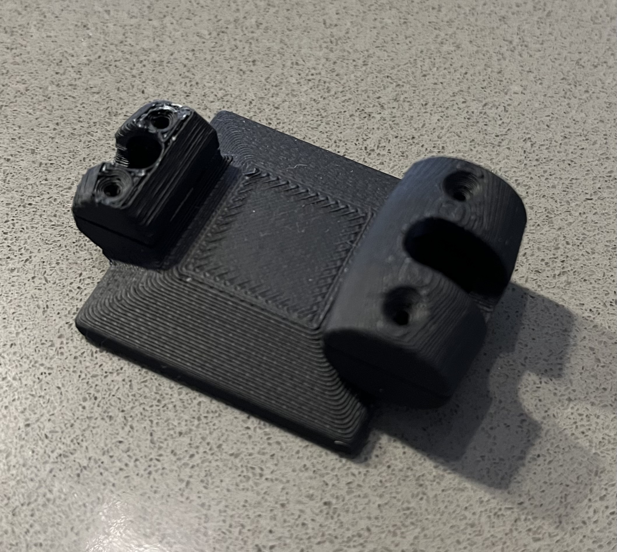 Uniden Dash Cam mount by Twofish Digital | Download free STL model ...