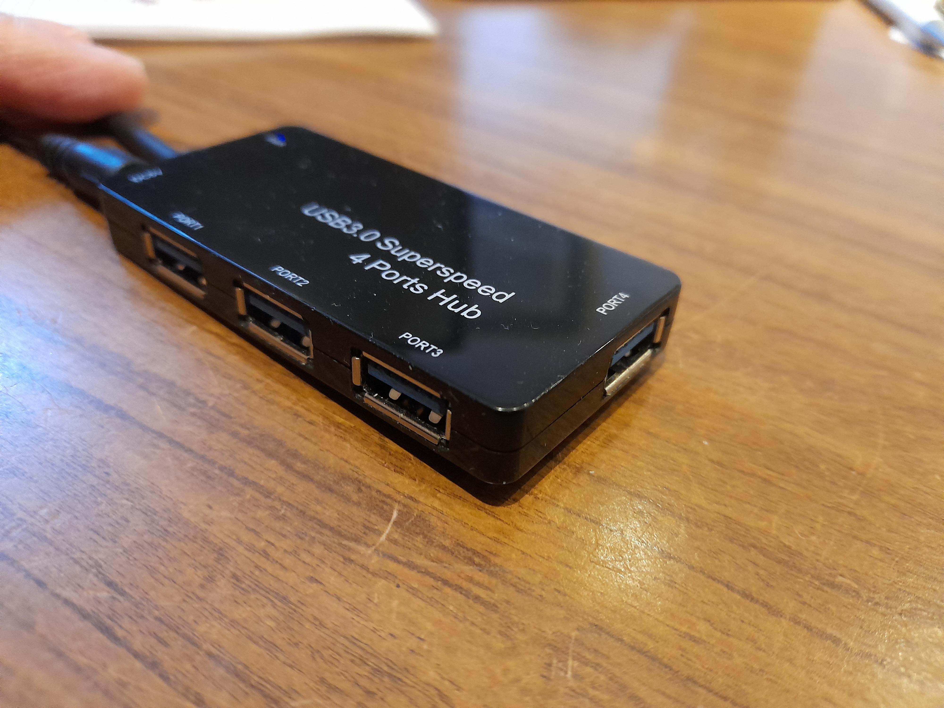 Case for 4-Port USB HUB by Erwin | Download free STL model | Printables.com