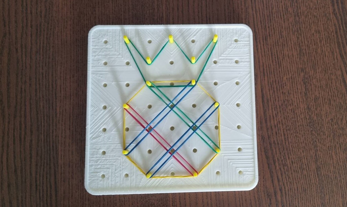 7X7 Geoboard with removable nails by EatingSu | Download free STL model ...