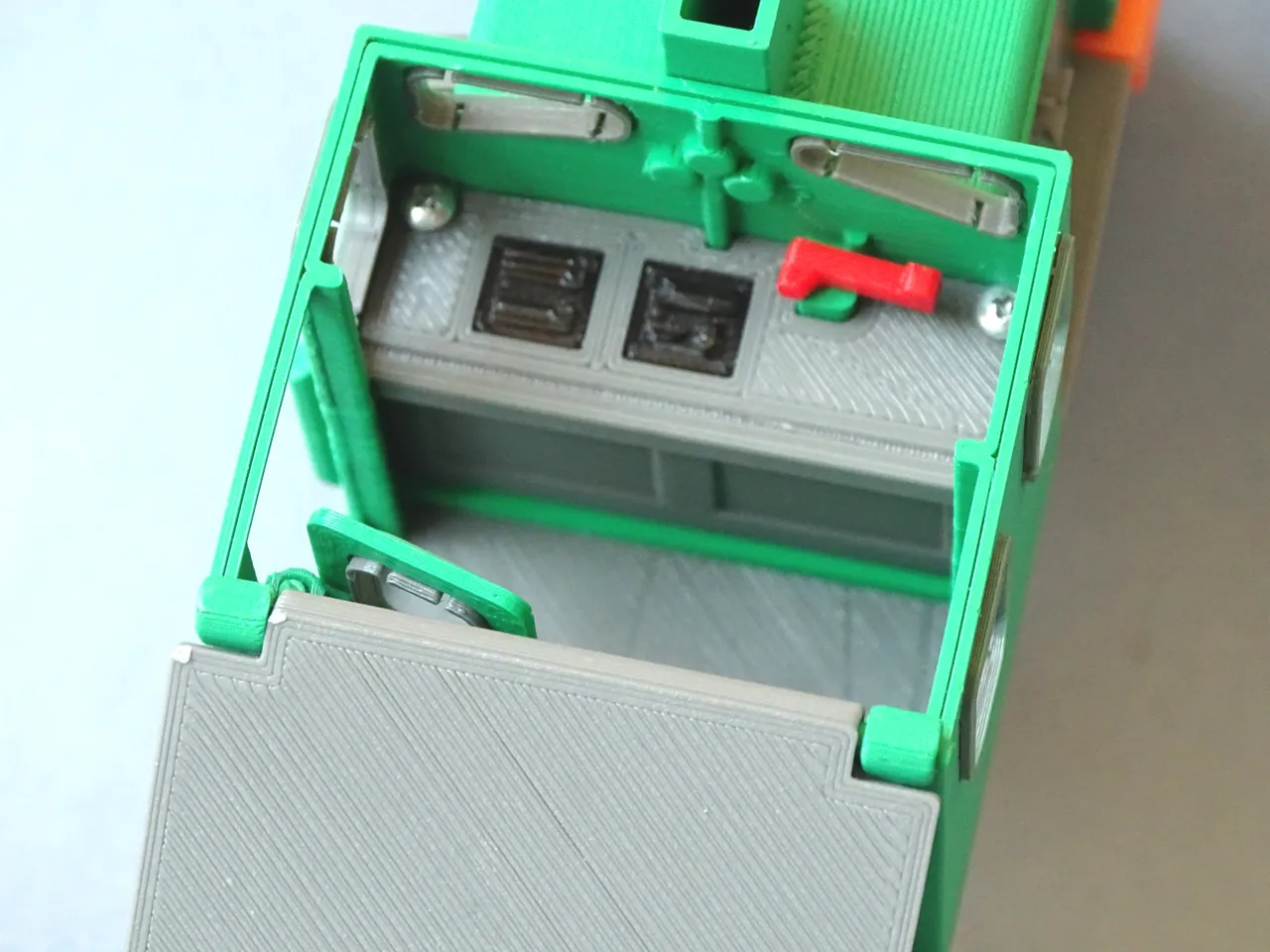Small shunting locomotive with working brakes by Printed-Toys.com ...