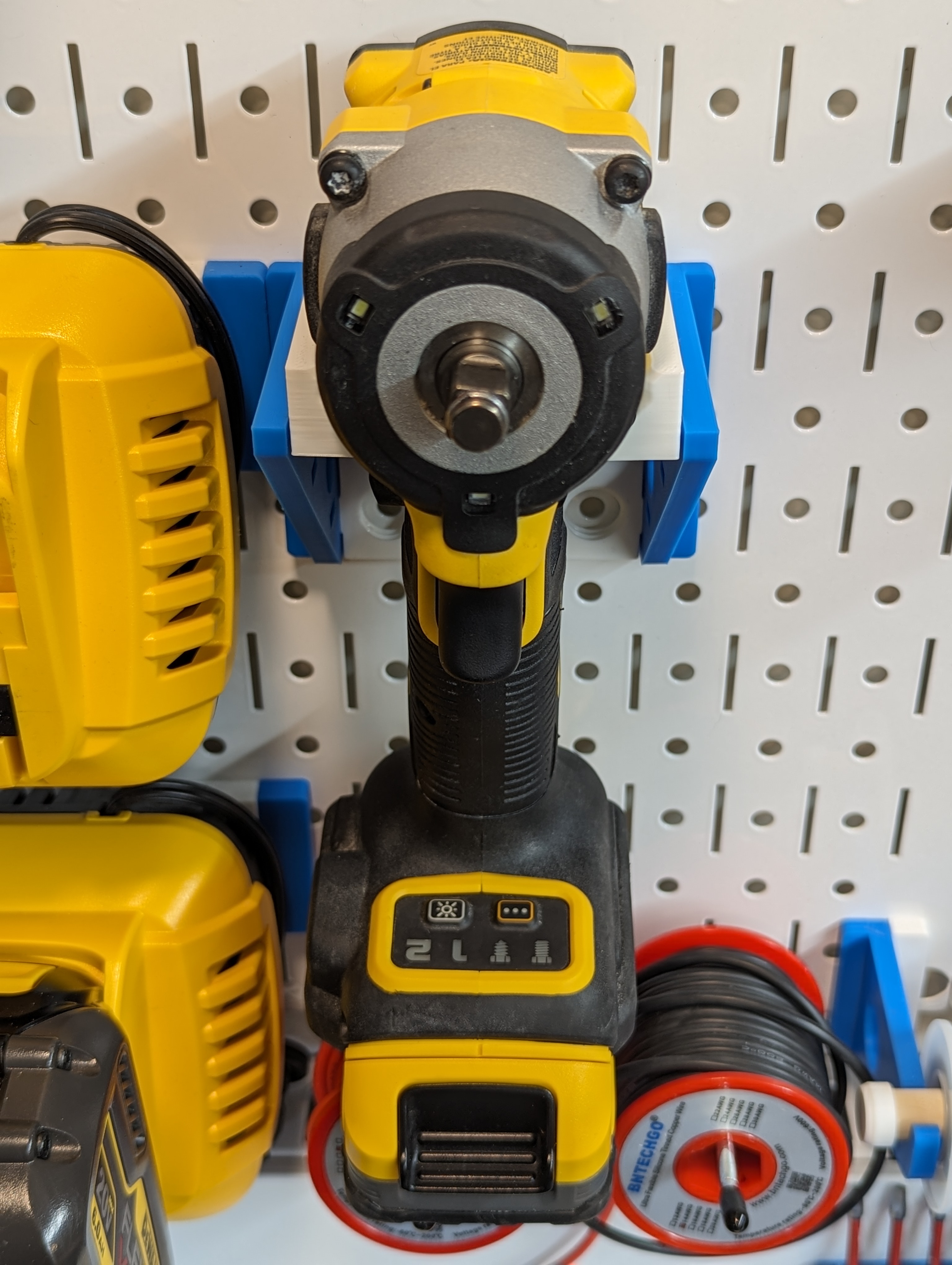 Dewalt DC921/DCF923 for DDD Wall Control by luma | Download free STL ...