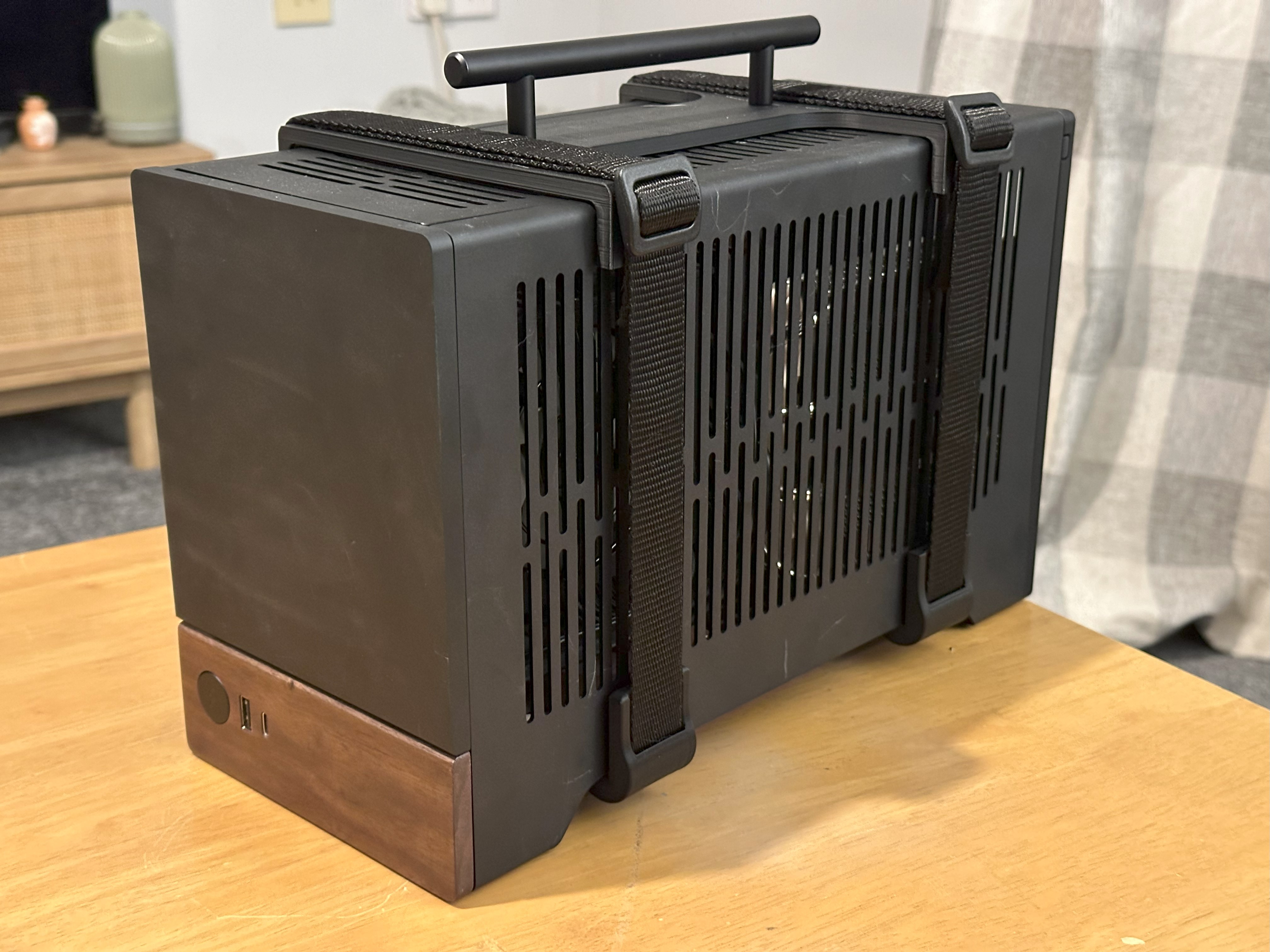 Fractal Terra Carry Handle - Great for taking your SFF PC to LANS by ...