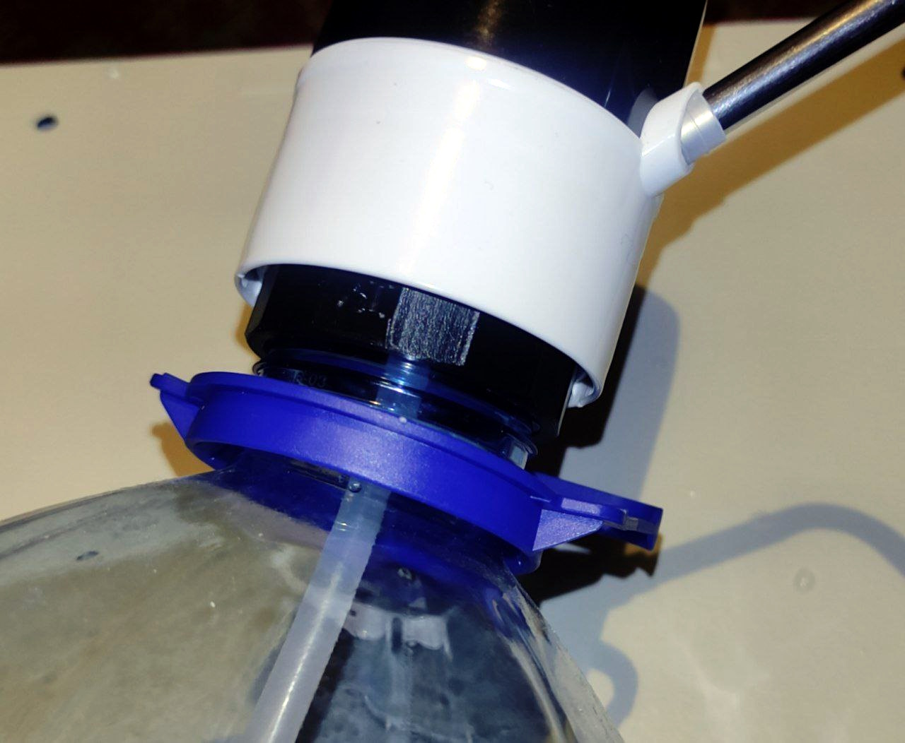 5L Bottlecap water pump adapter by .Tech | Download free STL model ...