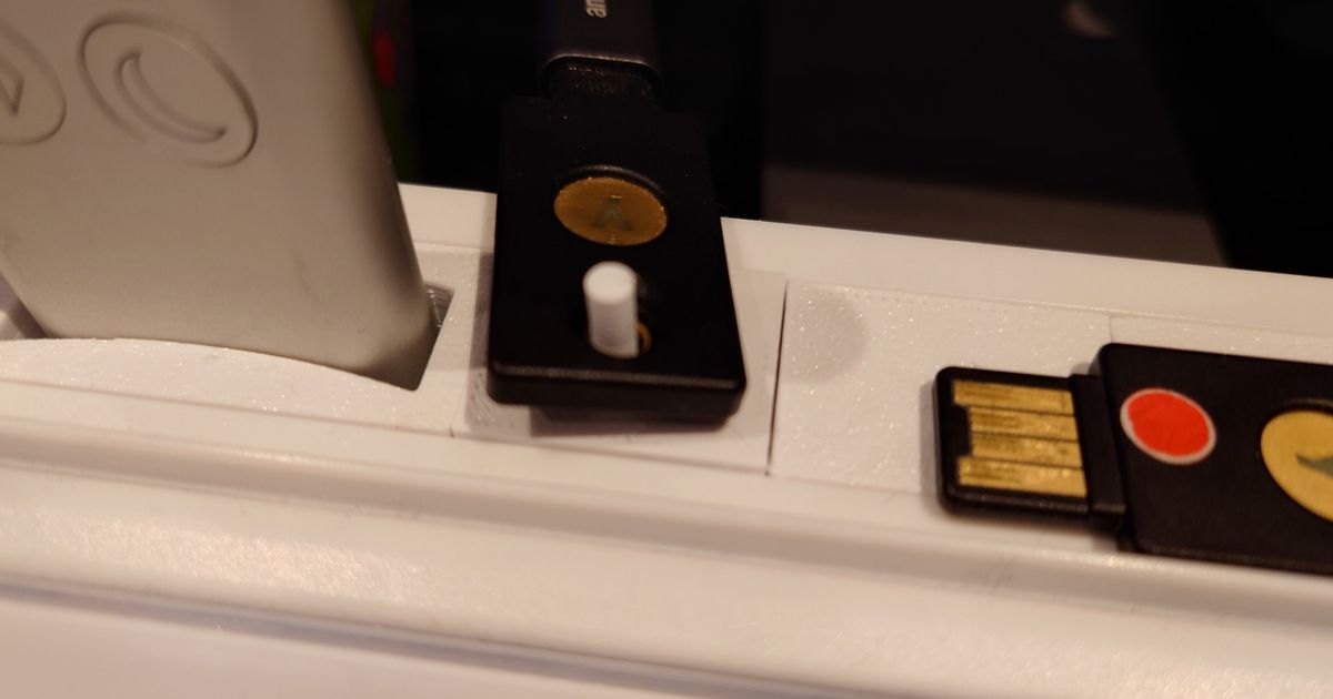 Griply Desktop Whiteboard Yubikey holder by Diego Elio Pettenò ... Griply Desktop Whiteboard Yubikey holder by Diego Elio Pettenò ...