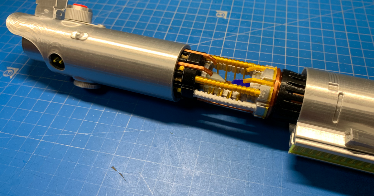 Anakin Skywalker Lightsaber Crystal Reveal - Star Wars (some parts ...