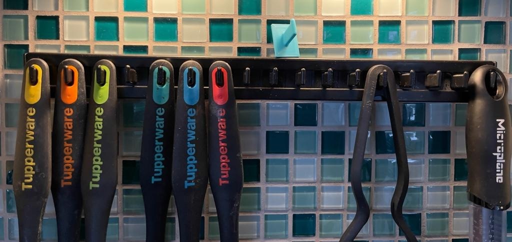 Tupperware Hook by Franktion | Download free STL model | Printables.com