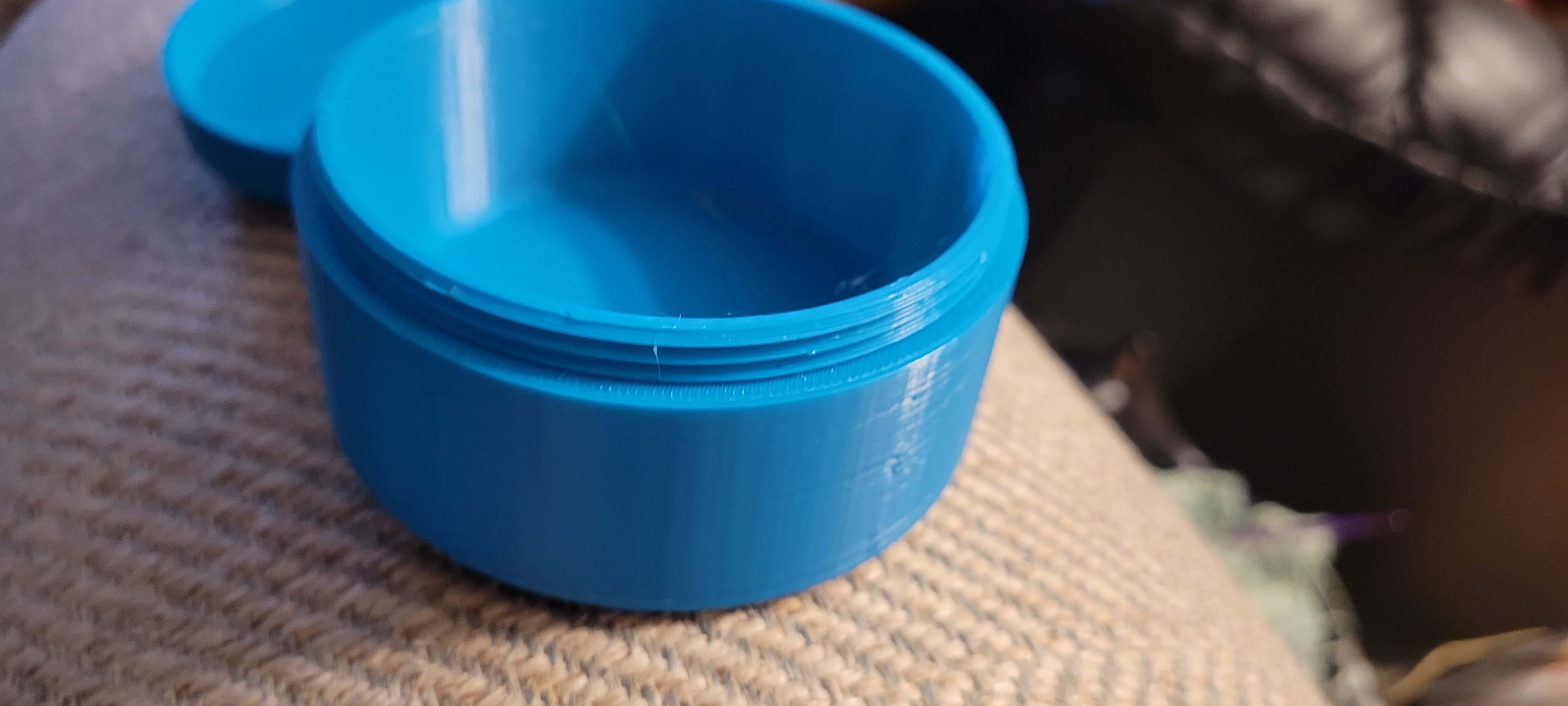 Threaded Round Box by Dimbulb | Download free STL model | Printables.com