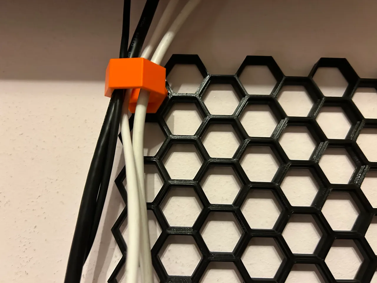 HSW Cable Organizer by LordDeno | Download free STL model | Printables.com