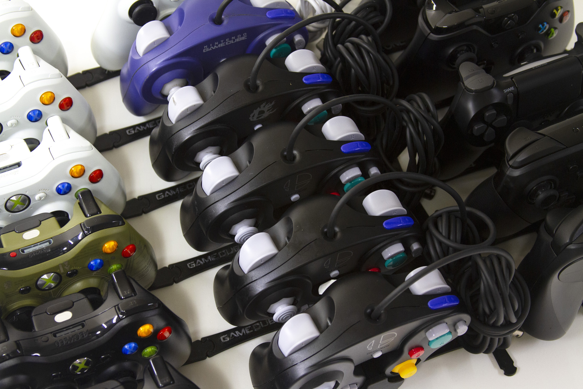 Modular controller stands for multiple consoles by Andrewhl2 | Download ...