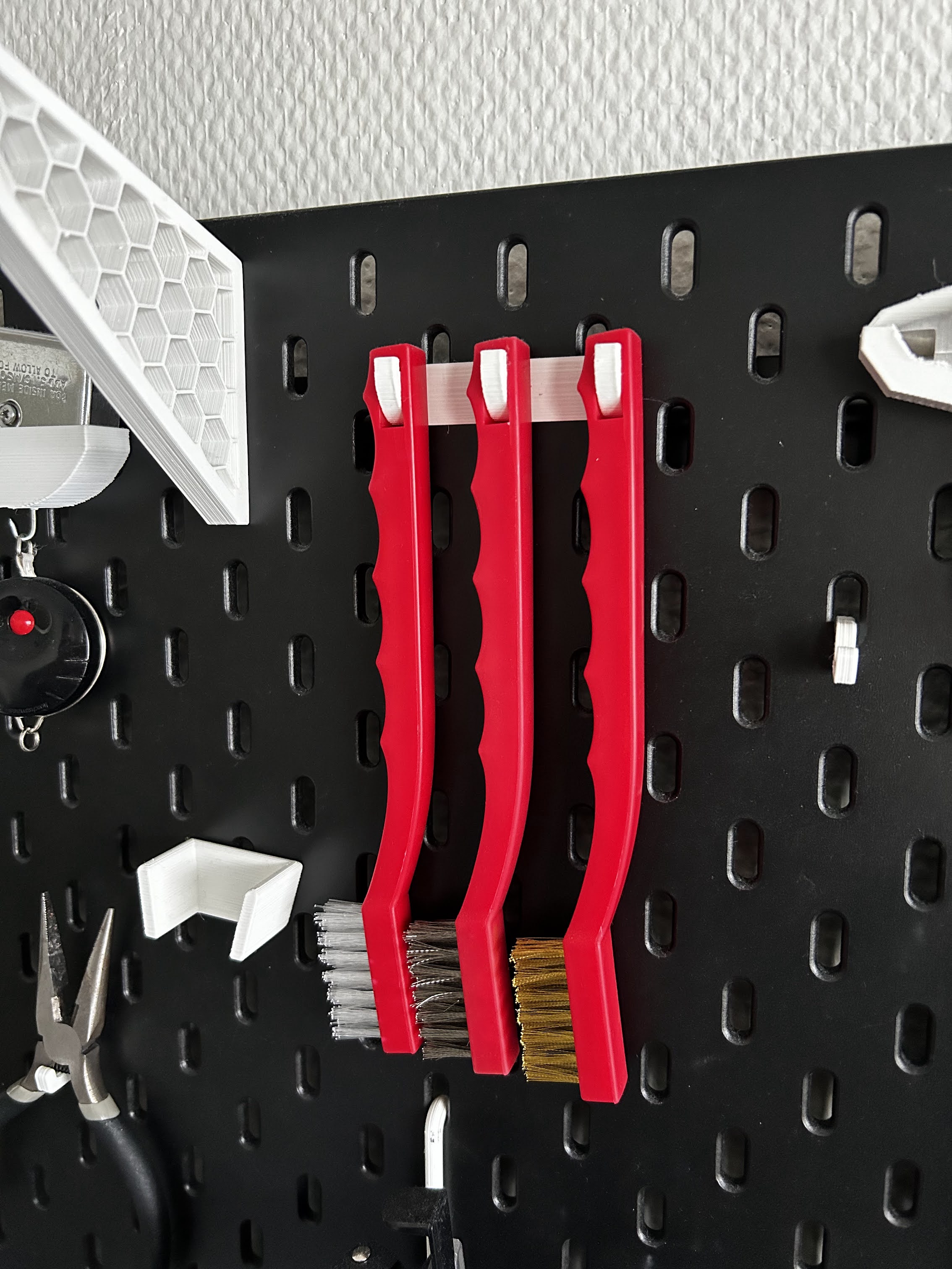 Skådis wire brush hook by Hoemp Made | Download free STL model ...