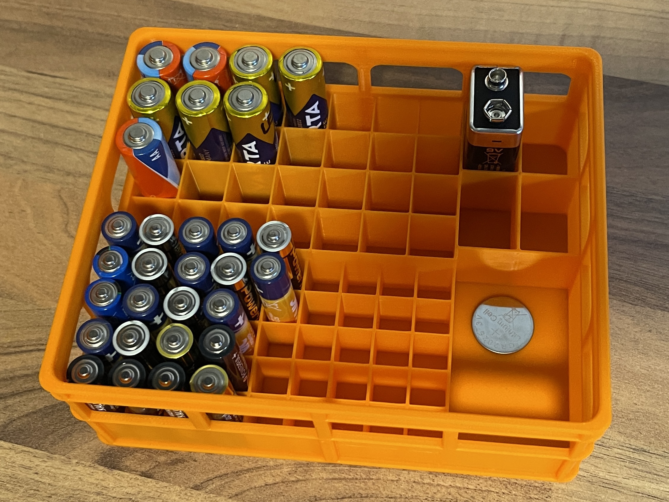 Battery Crate XXL AA / AAA / 9V by MakerTom | Download free STL model ...