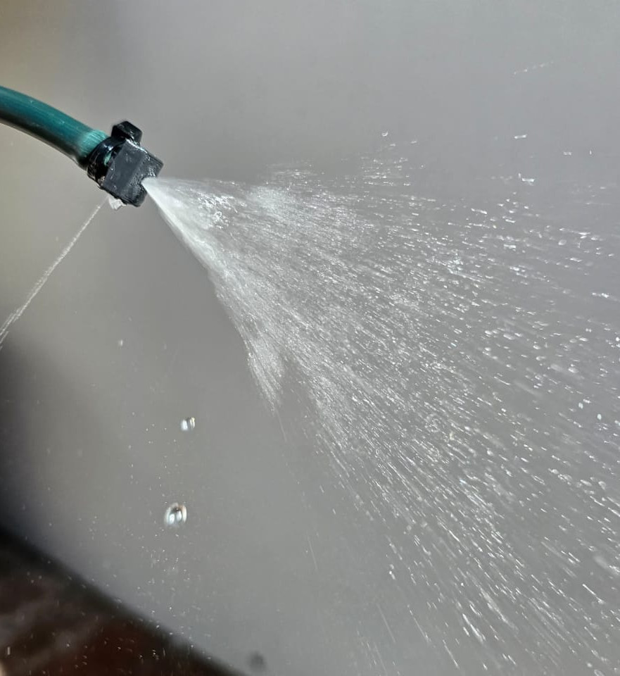 Vortex micro-spray head for 6.5 mm (1/4 inch) OD pipe. by NelisW ...