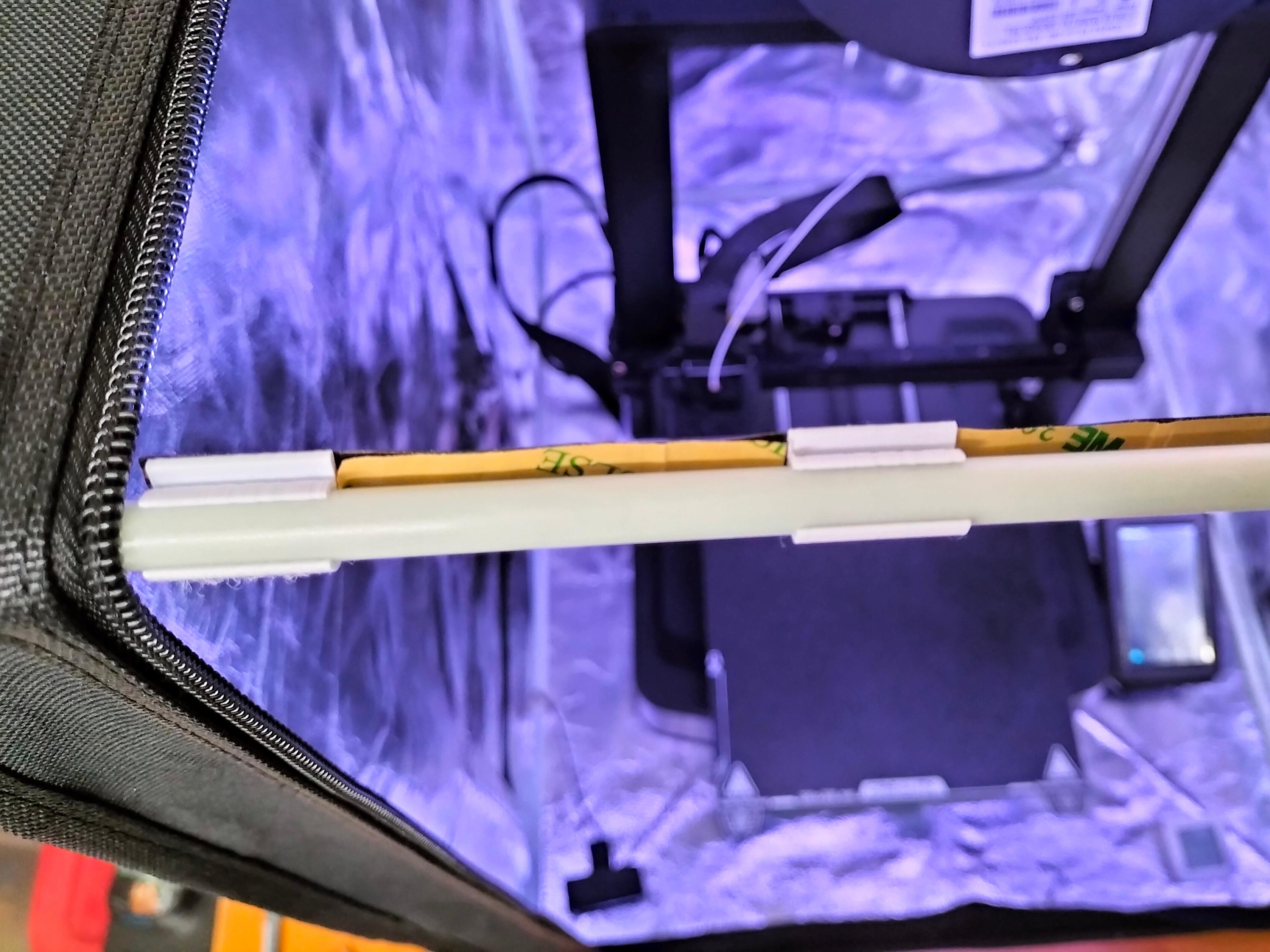 Sunlu enclosure LED strip clamp by Dystechnic | Download free STL model ...