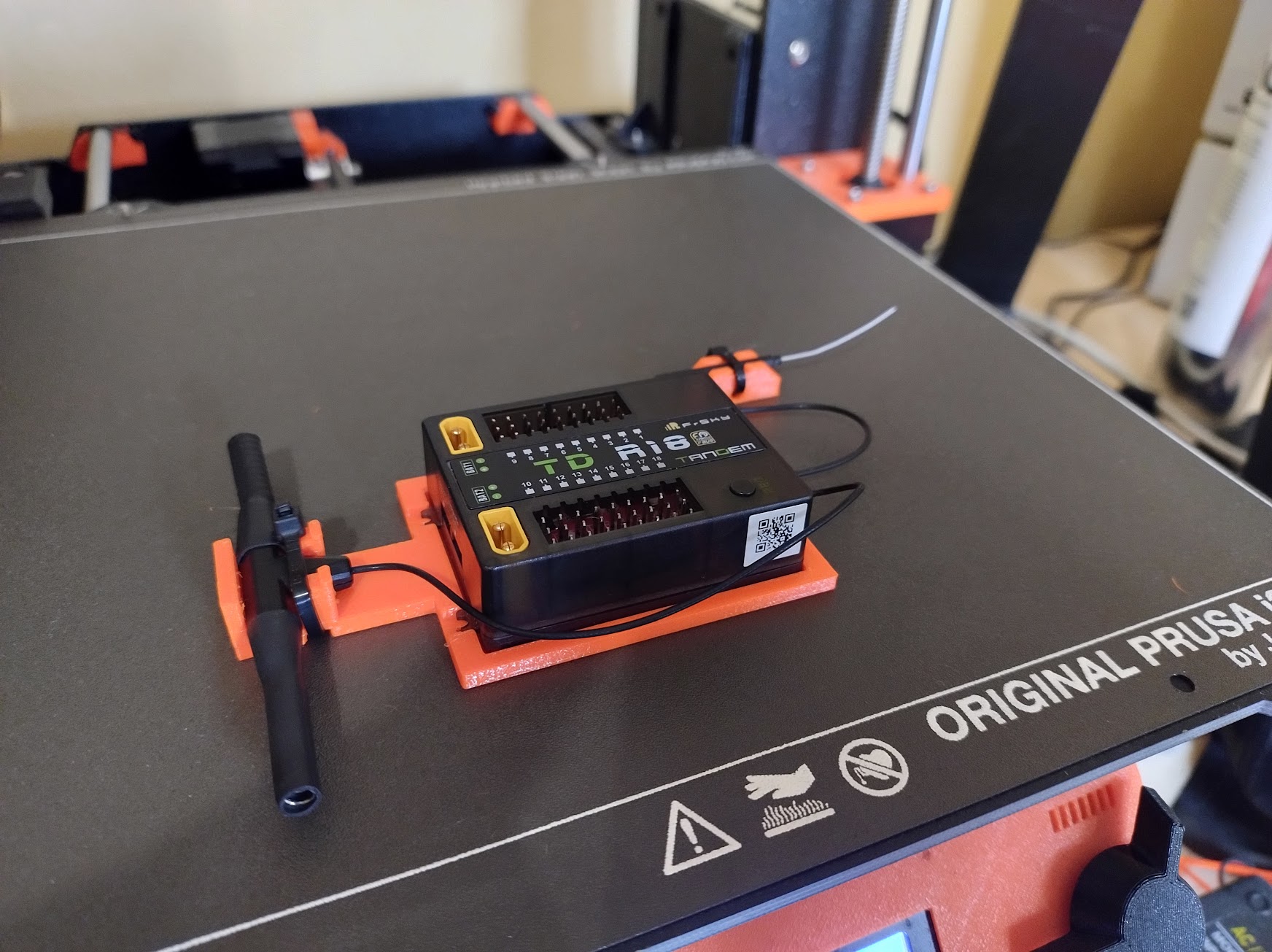 FrSky TD R18 mounting bracket by petasto | Download free STL model ...