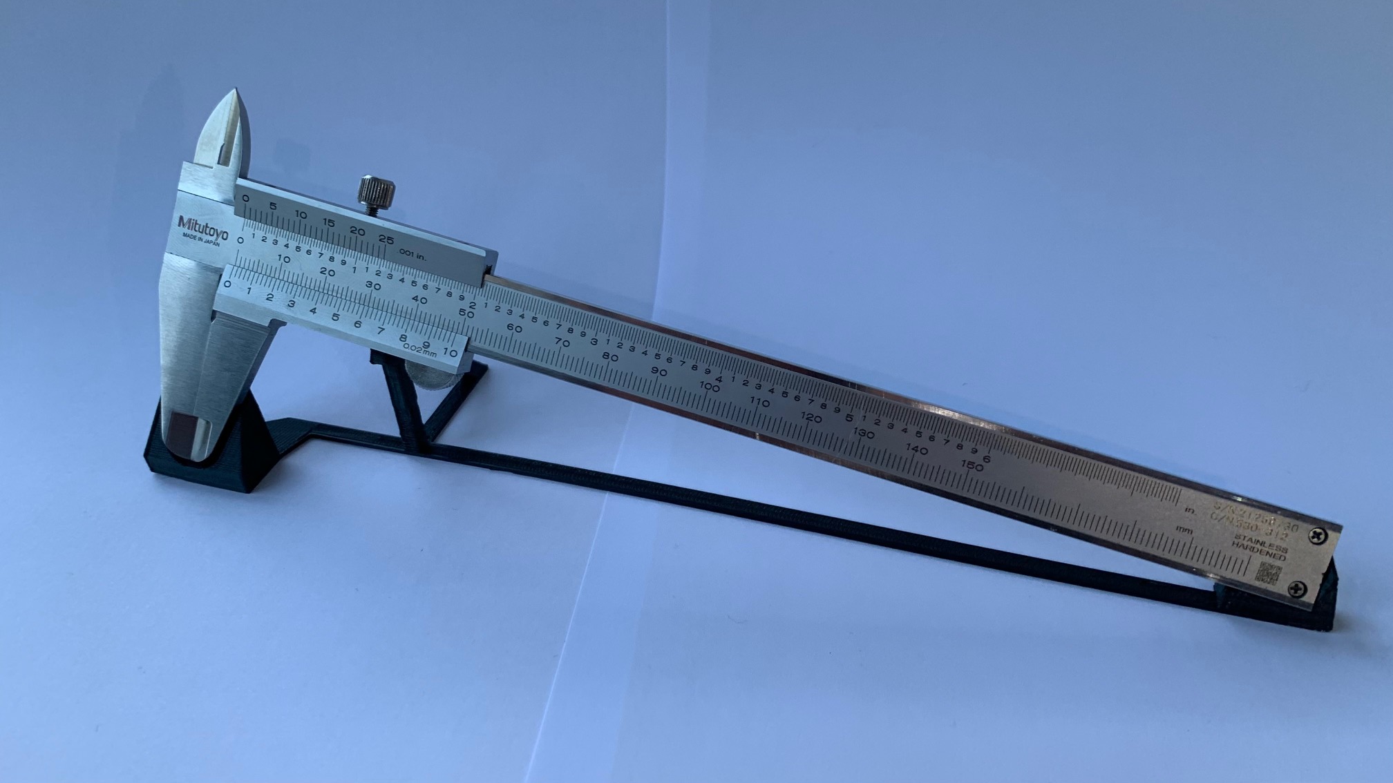 Caliper Stand for Mitutoyo 150mm Calipers by Maybe_Prints | Download ...