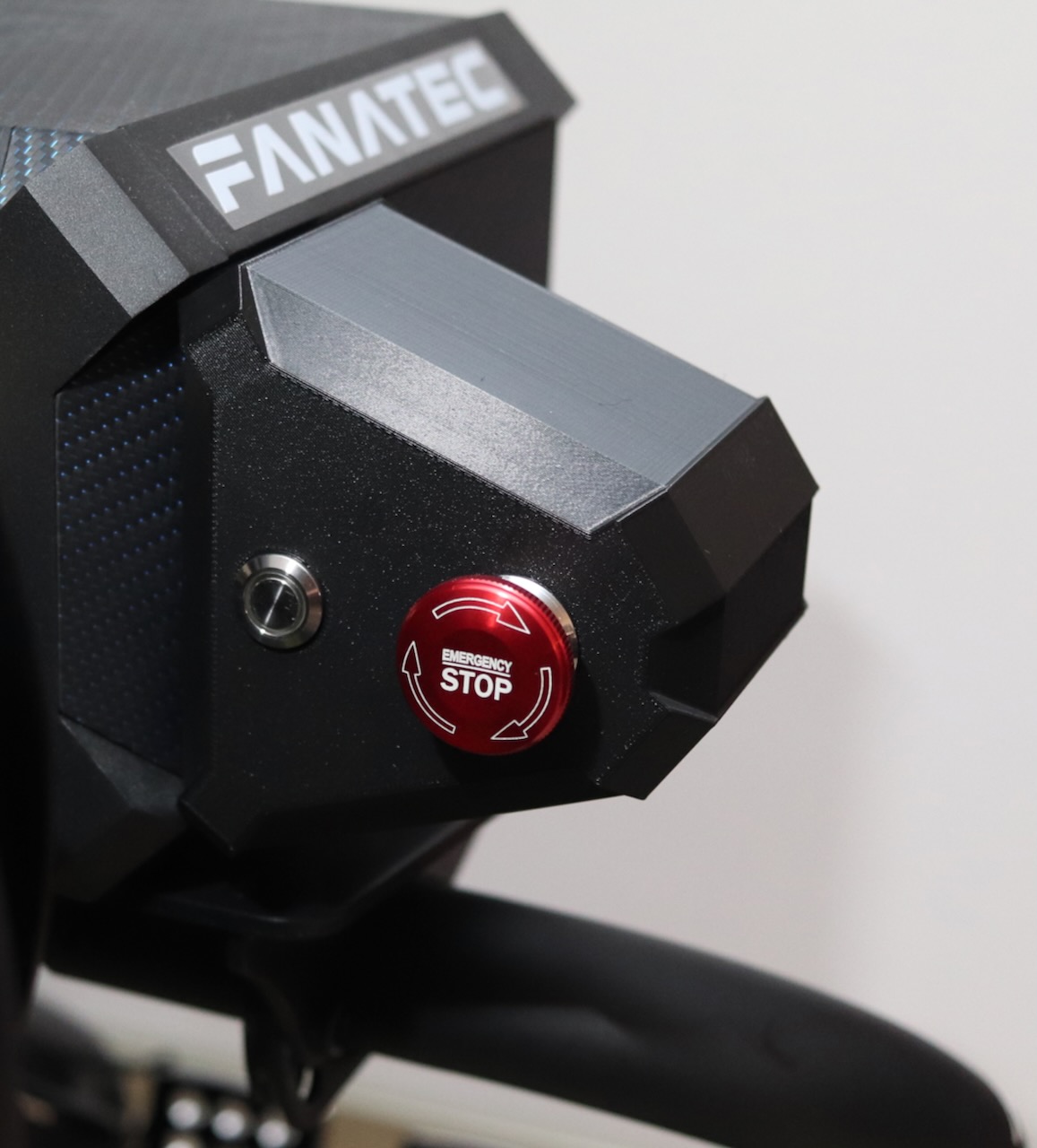 Kill switch box for Fanatec Podium bases by zweir | Download free STL ...
