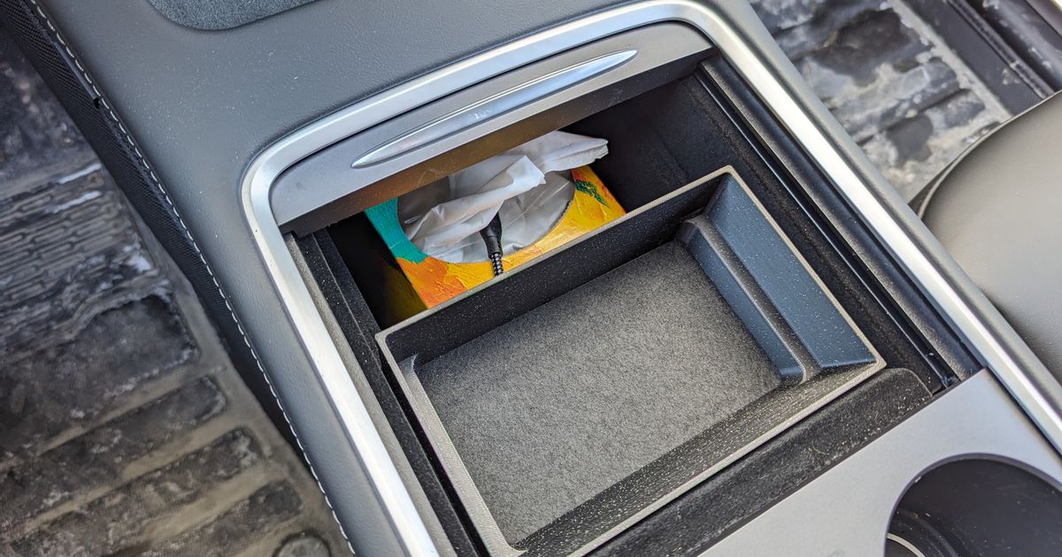 Tesla Center Console Tray (model 3/Y) by EricYUL | Download free STL ...