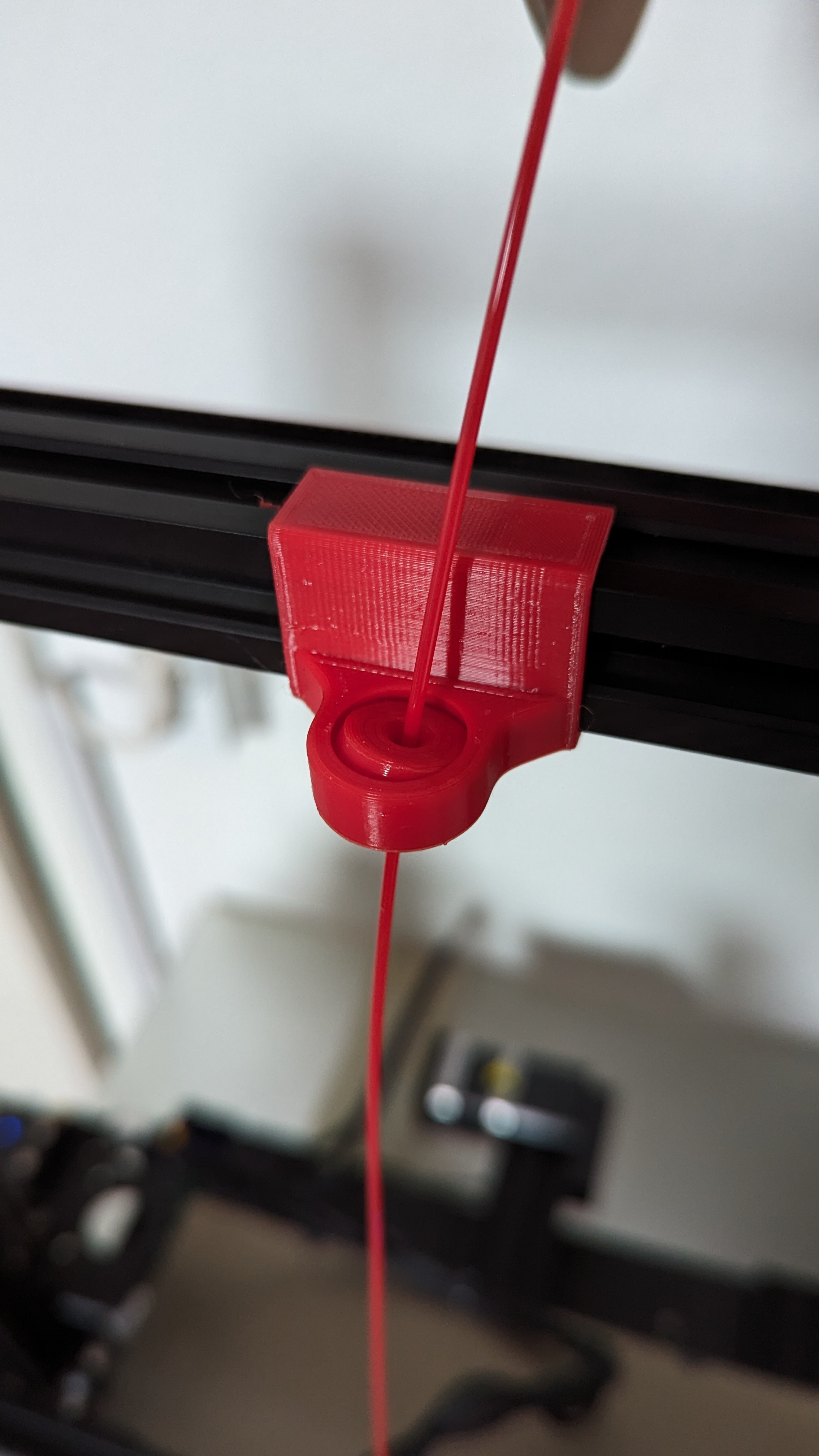 Filament Guide v2.1 by Ben Schröder | Download free STL model ...