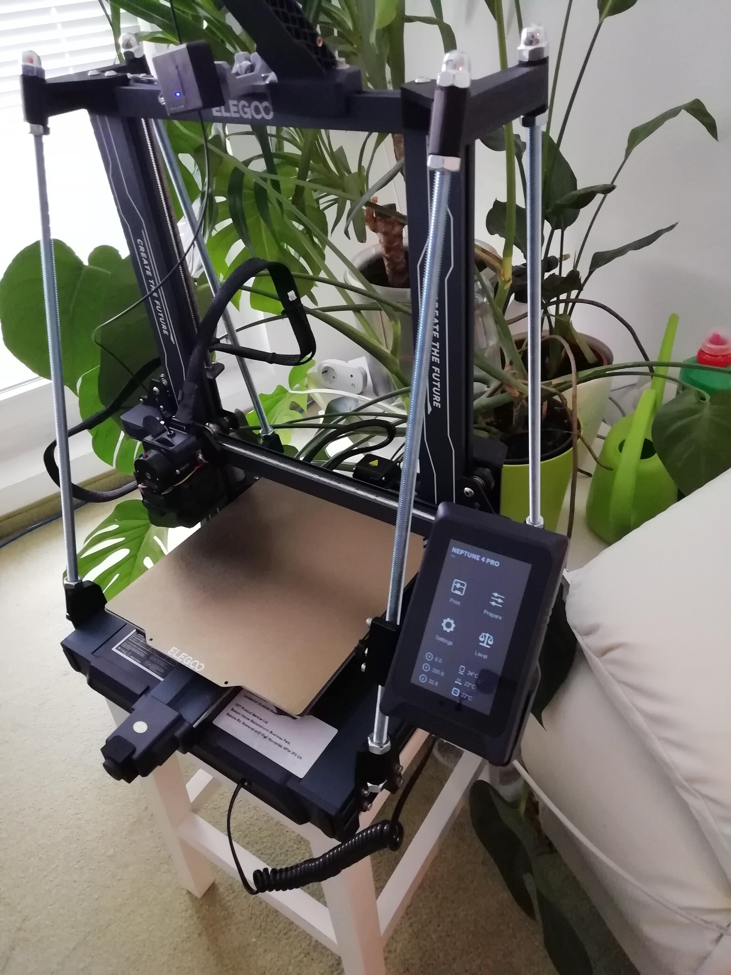Display Holder for Neptune 4 Pro by Svensson2584 | Download free STL ...