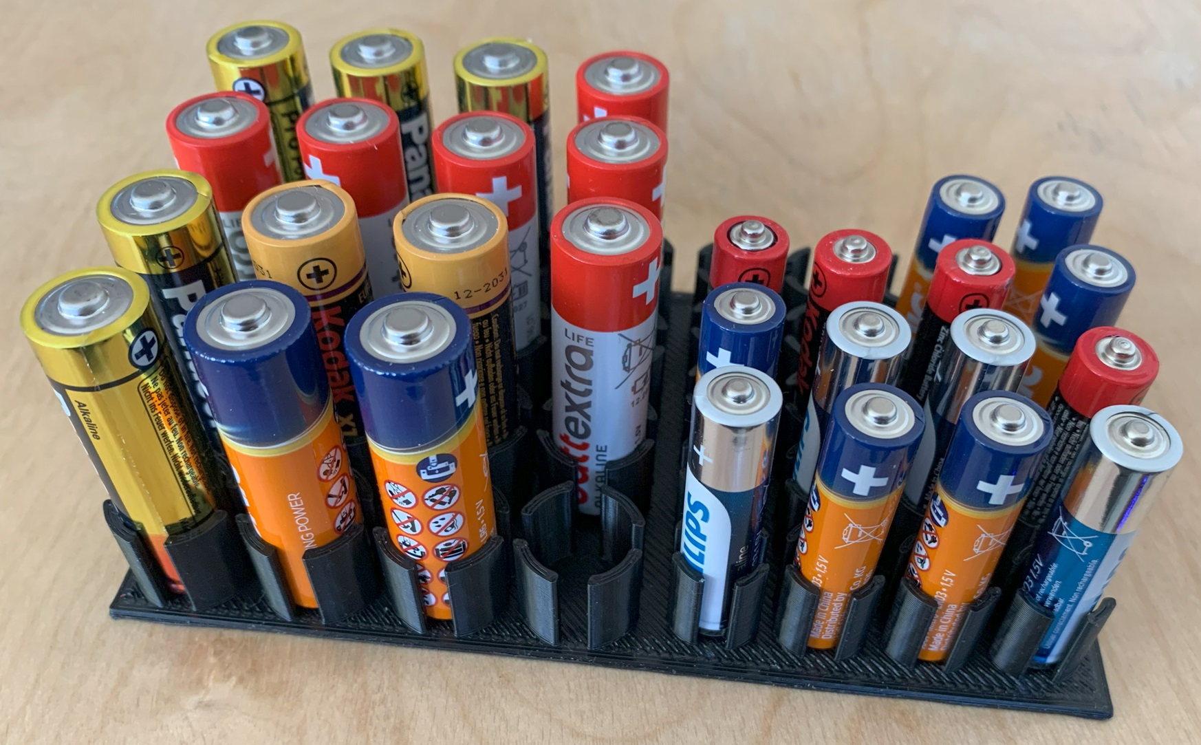AA & AAA Battery stand by Jacek Stefanowicz | Download free STL model ...