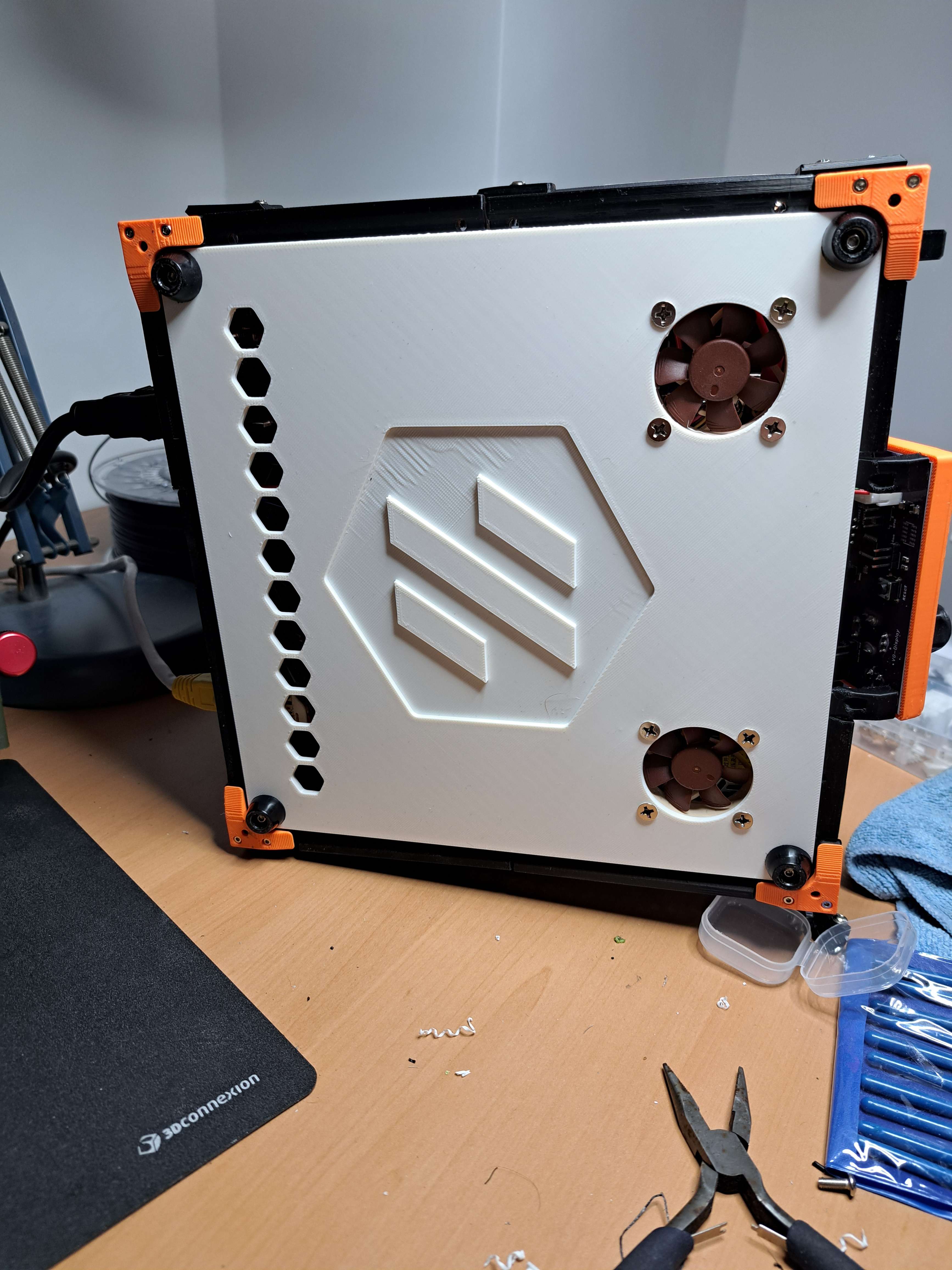 Voron V0.2 Bottom panel replacement by GreenPlasticWateringCan ...