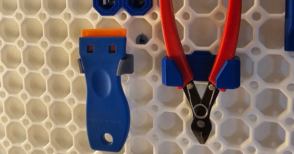 Plastic razor scraper holder by Dela_Maker | Download free STL model ...