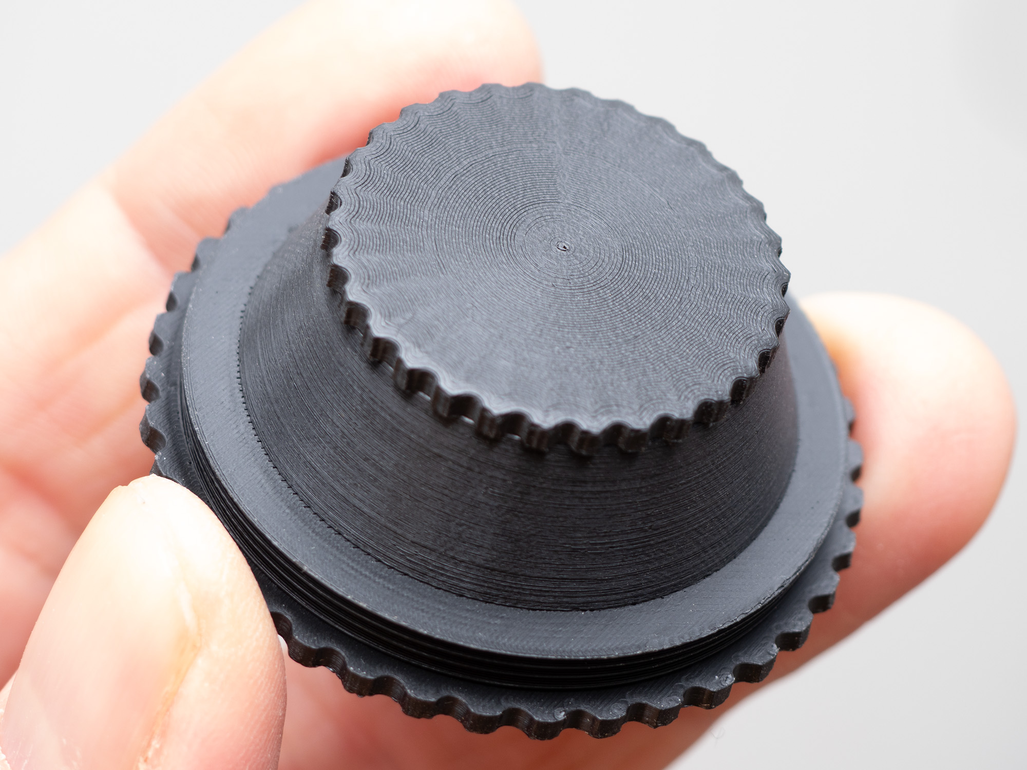 Pinhole lens with a PRINTED pinhole (any camera system) por sbuerger ...