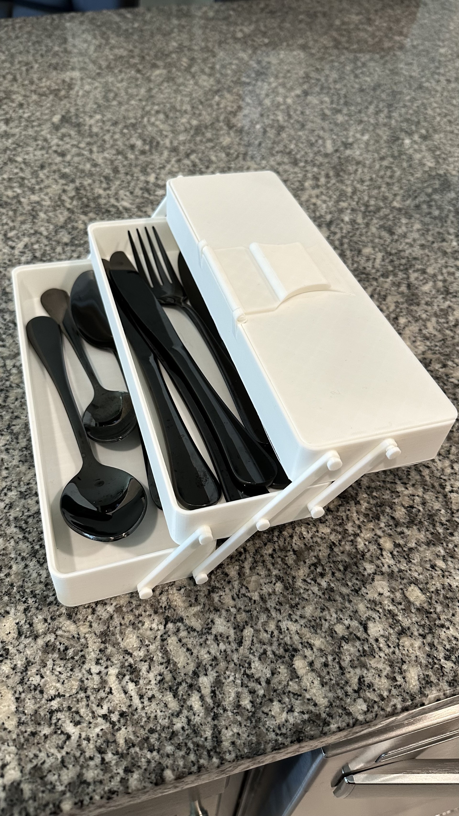 Cutlery Organizer / Silverware Organizer, Space Saving, Fits in normal ...