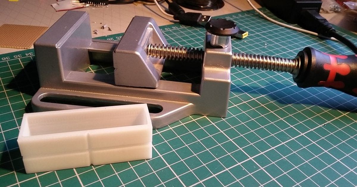 Soft jaw for vice by Ast0815 | Download free STL model | Printables.com