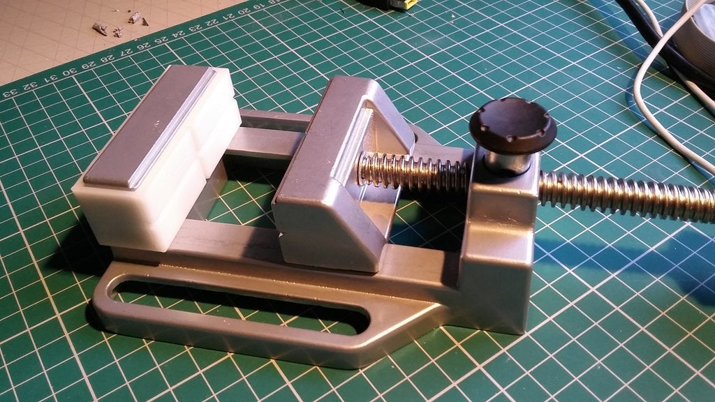 Soft jaw for vice by Ast0815 | Download free STL model | Printables.com