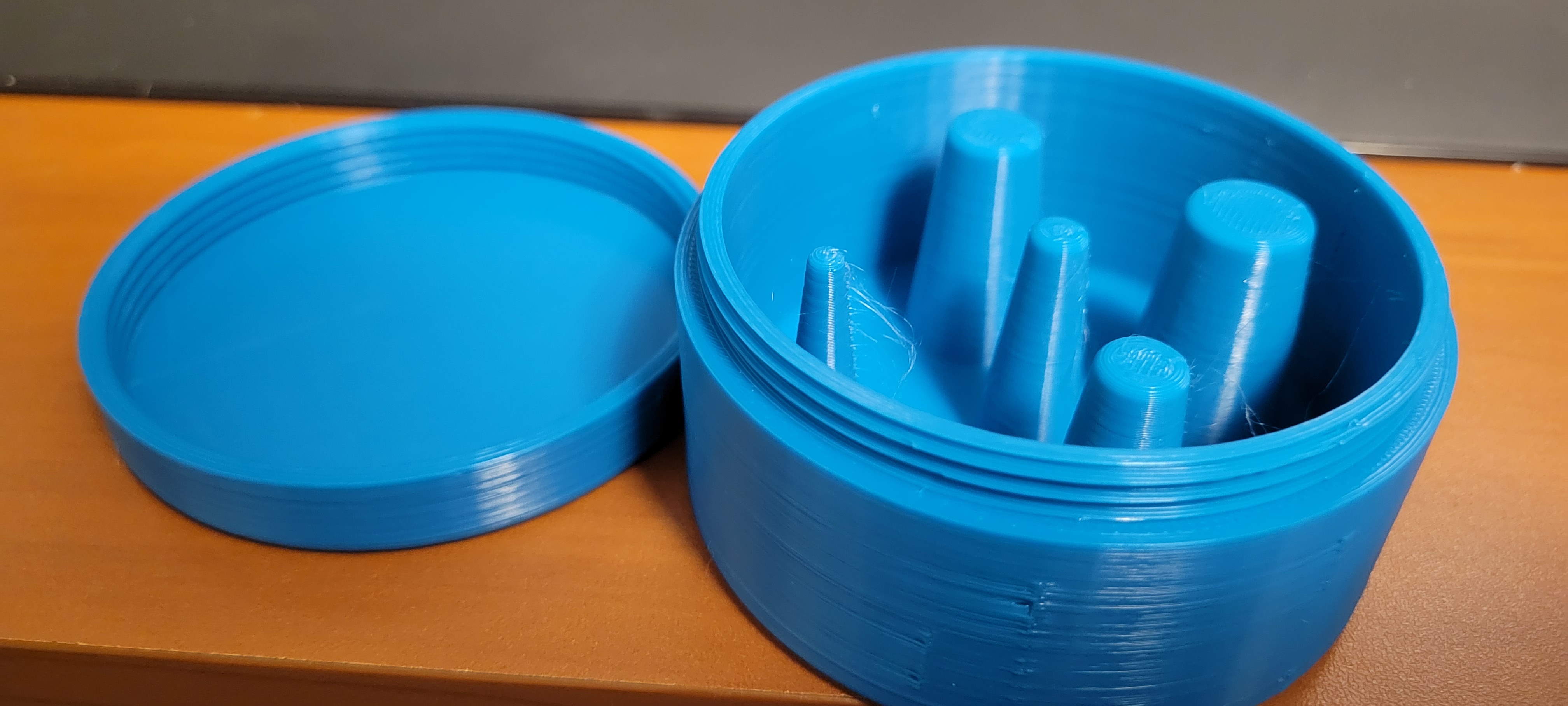 Travel Box for Rings, with Threaded lid by Dimbulb | Download free STL ...