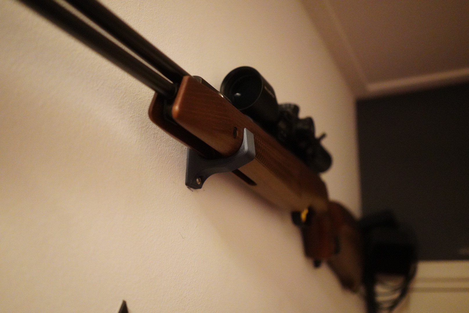 Gun/Rifle Wall mount by Recticle | Download free STL model | Printables.com