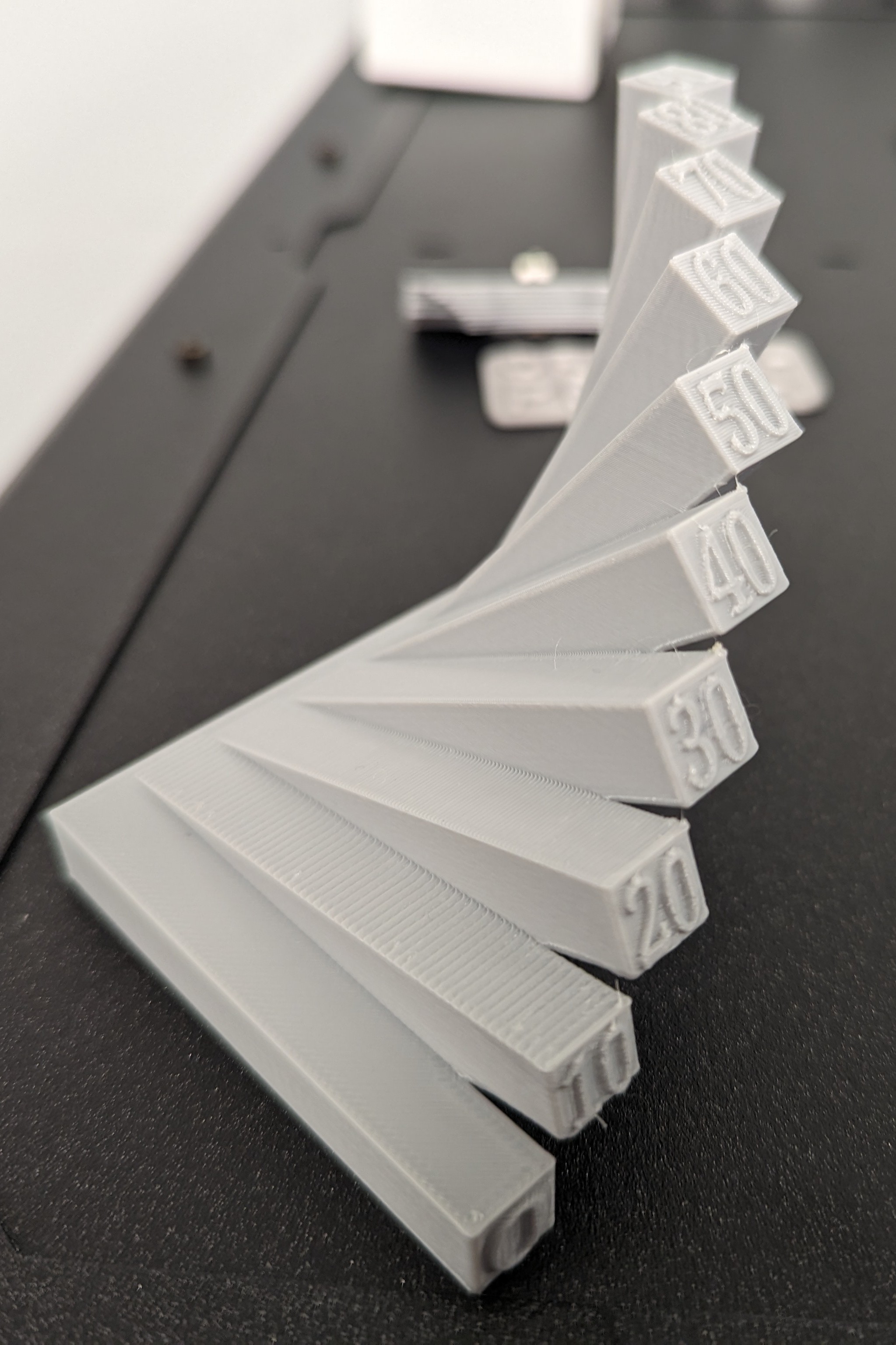 Angle Overhang Test par Josh Hilbert | Téléchargez gratuitement un ...