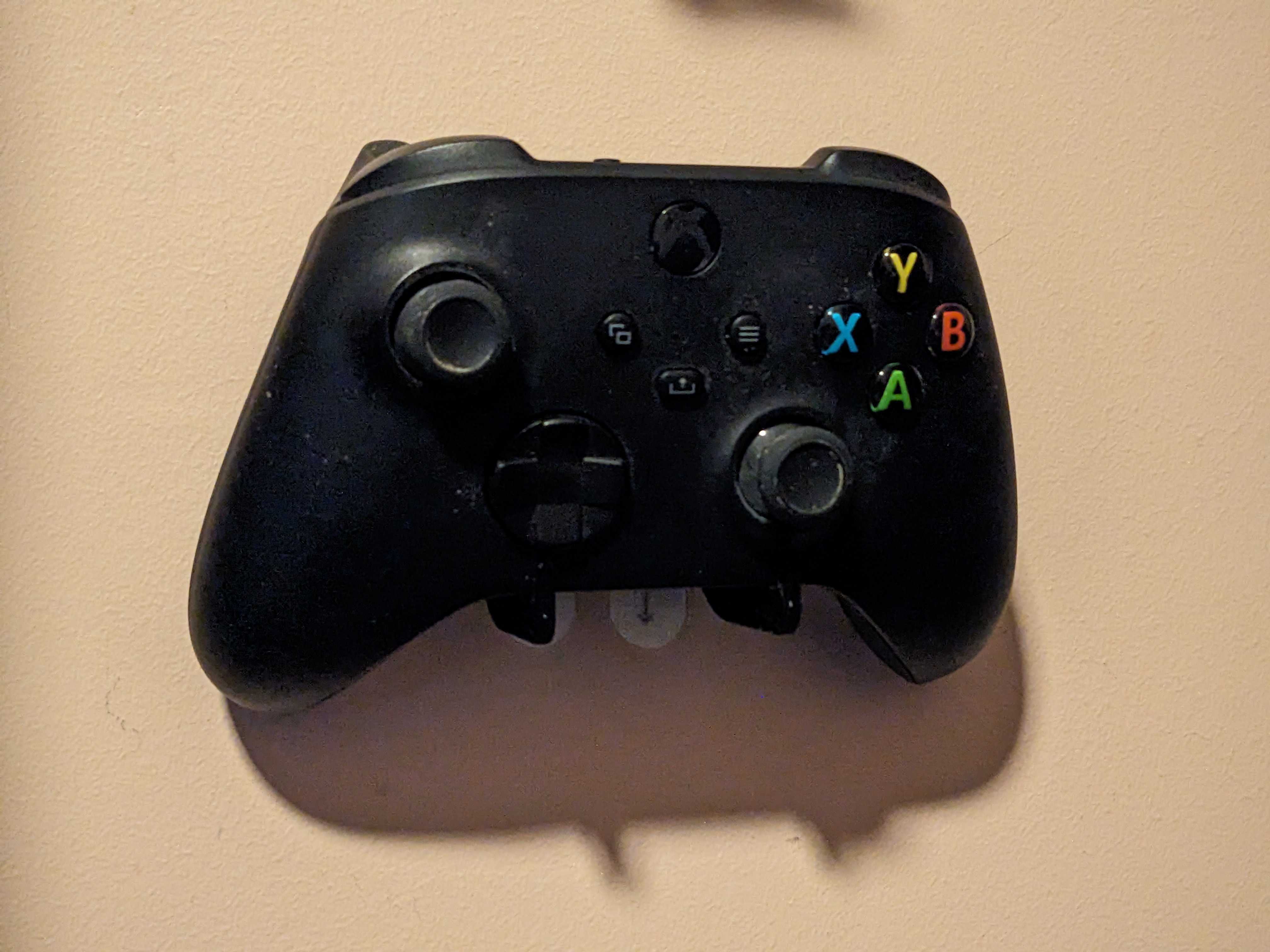 Xbox Controller Command Strip Wall Mount by JBWill | Download free STL ...