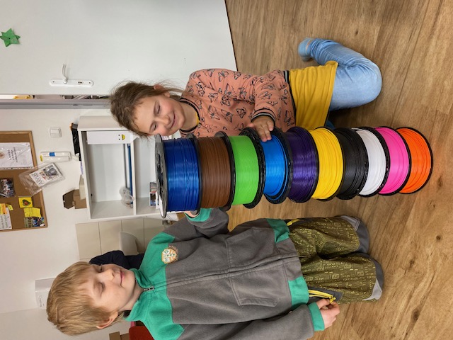 Objekty montessori slovní druhy by KoubKat | Education | Printables.com