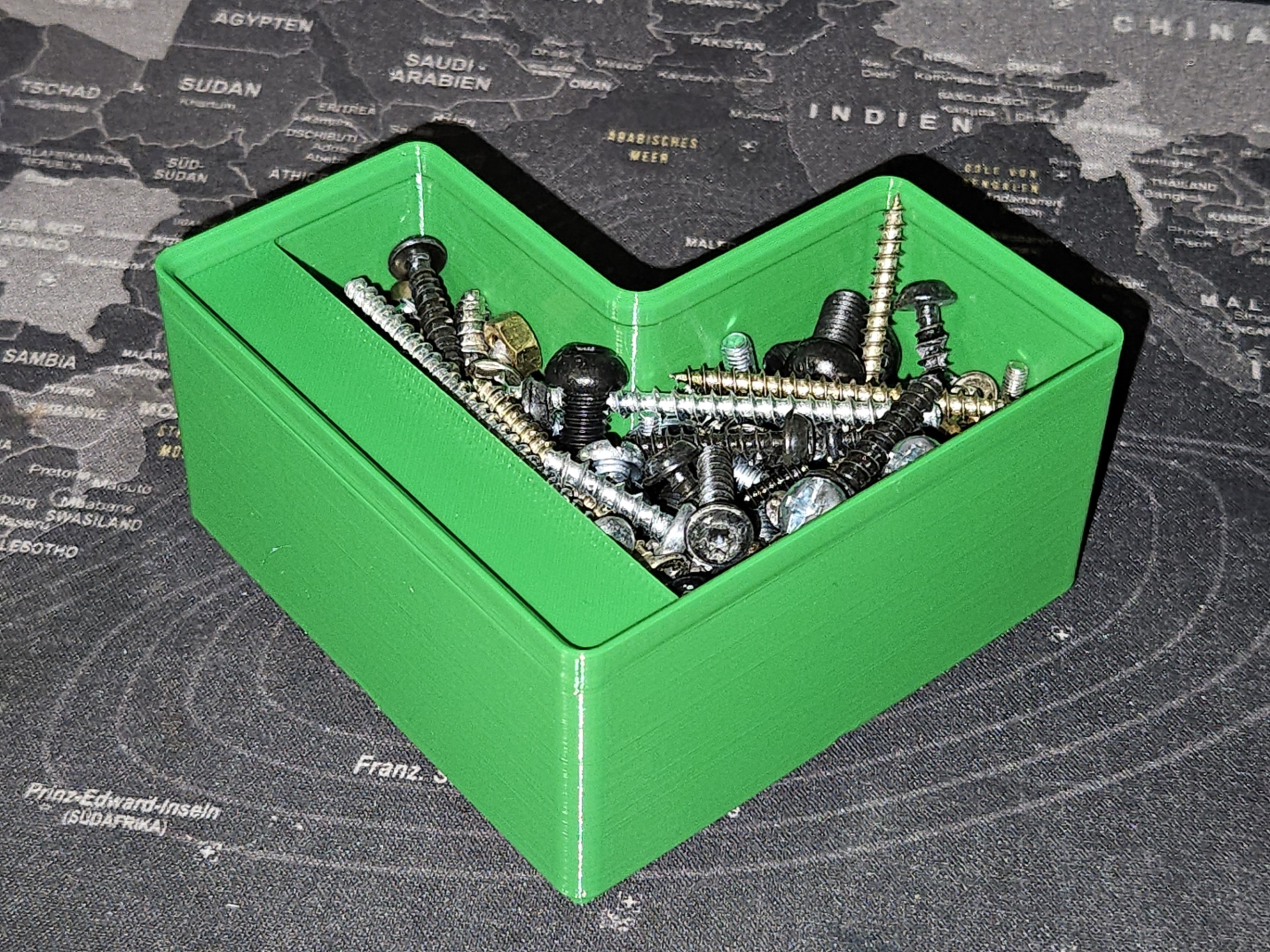 Gridfinity 2x2 L Bins Label by Oachkatzl | Download free STL model ...