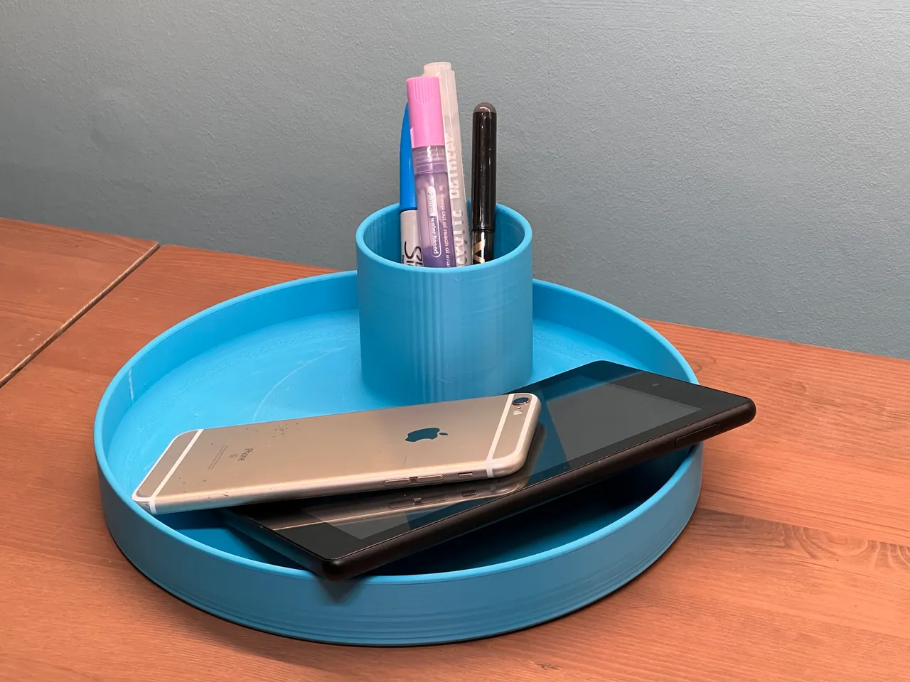 After the 'O Tidy Tray' - tray with pencil cup holder by Paul Sizemore ...