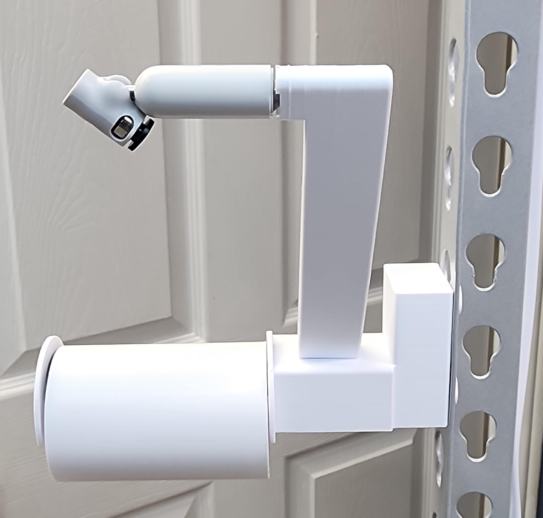 A1 Spool Holder 608 bearings Keyhole/Teardrop mount by marcusone ...