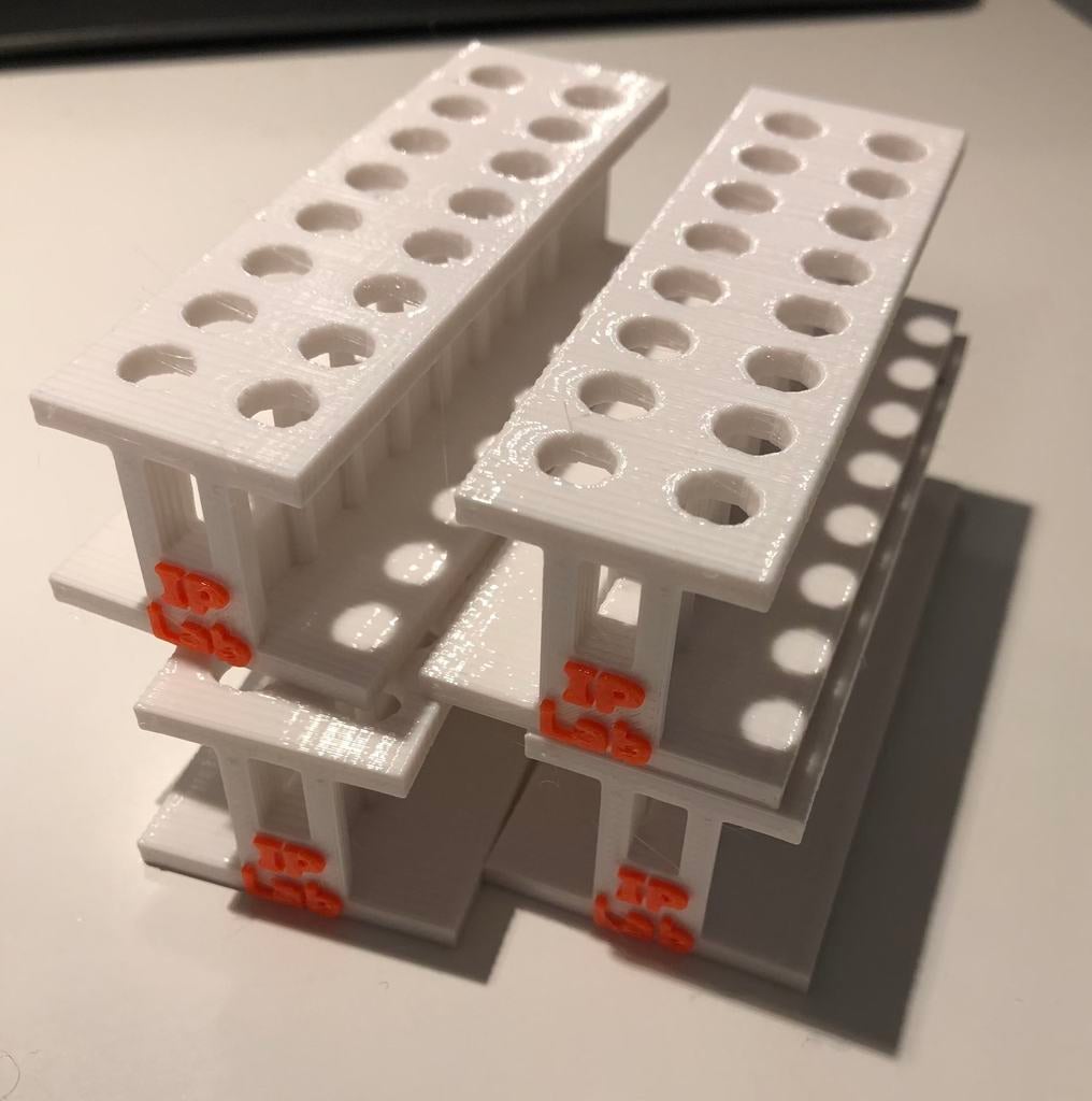 PCR strip magnet by Pulpandante | Download free STL model | Printables.com