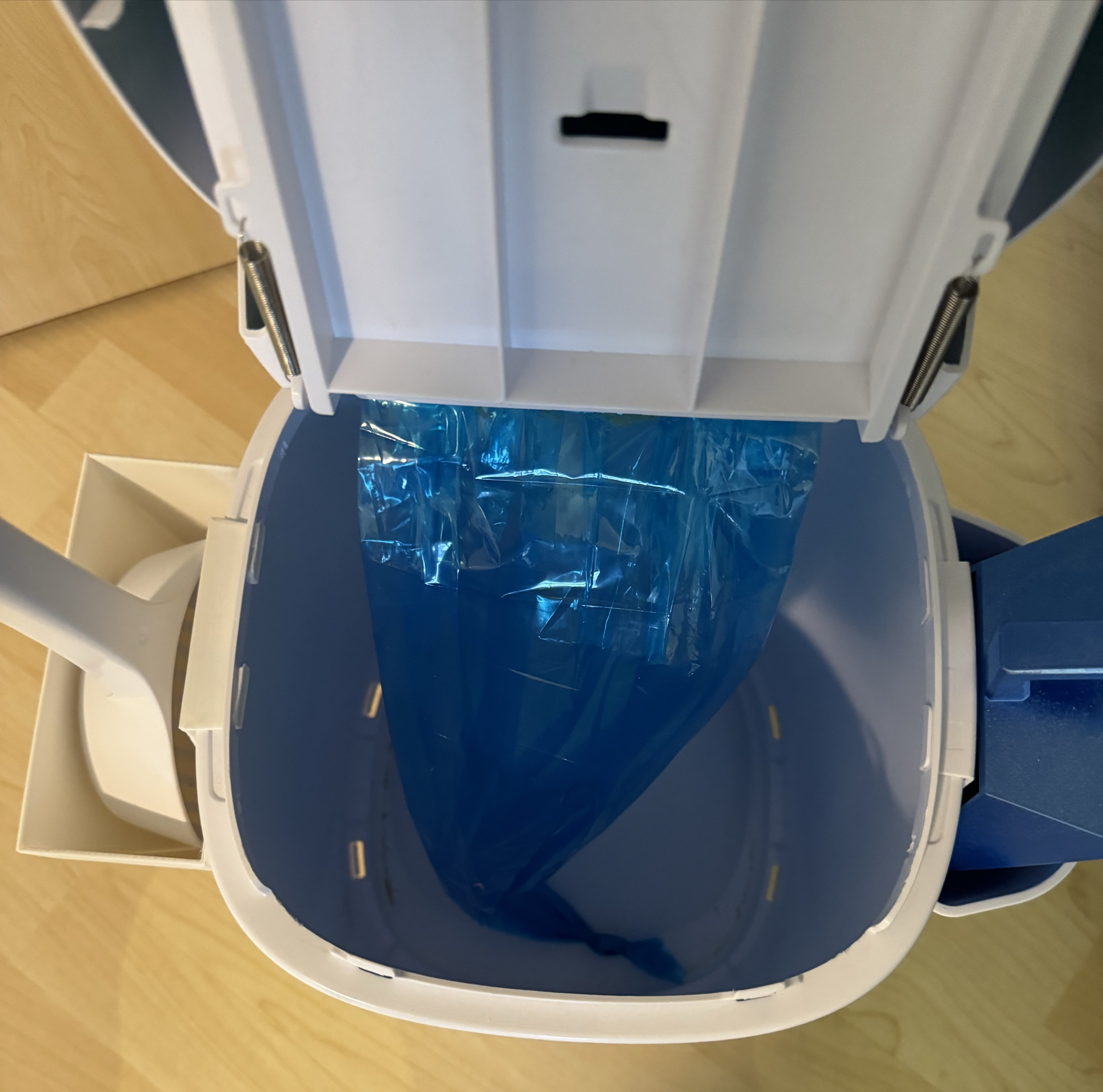 Litter Locker Fashion Scoop Holder by x23cm | Download free STL model ...