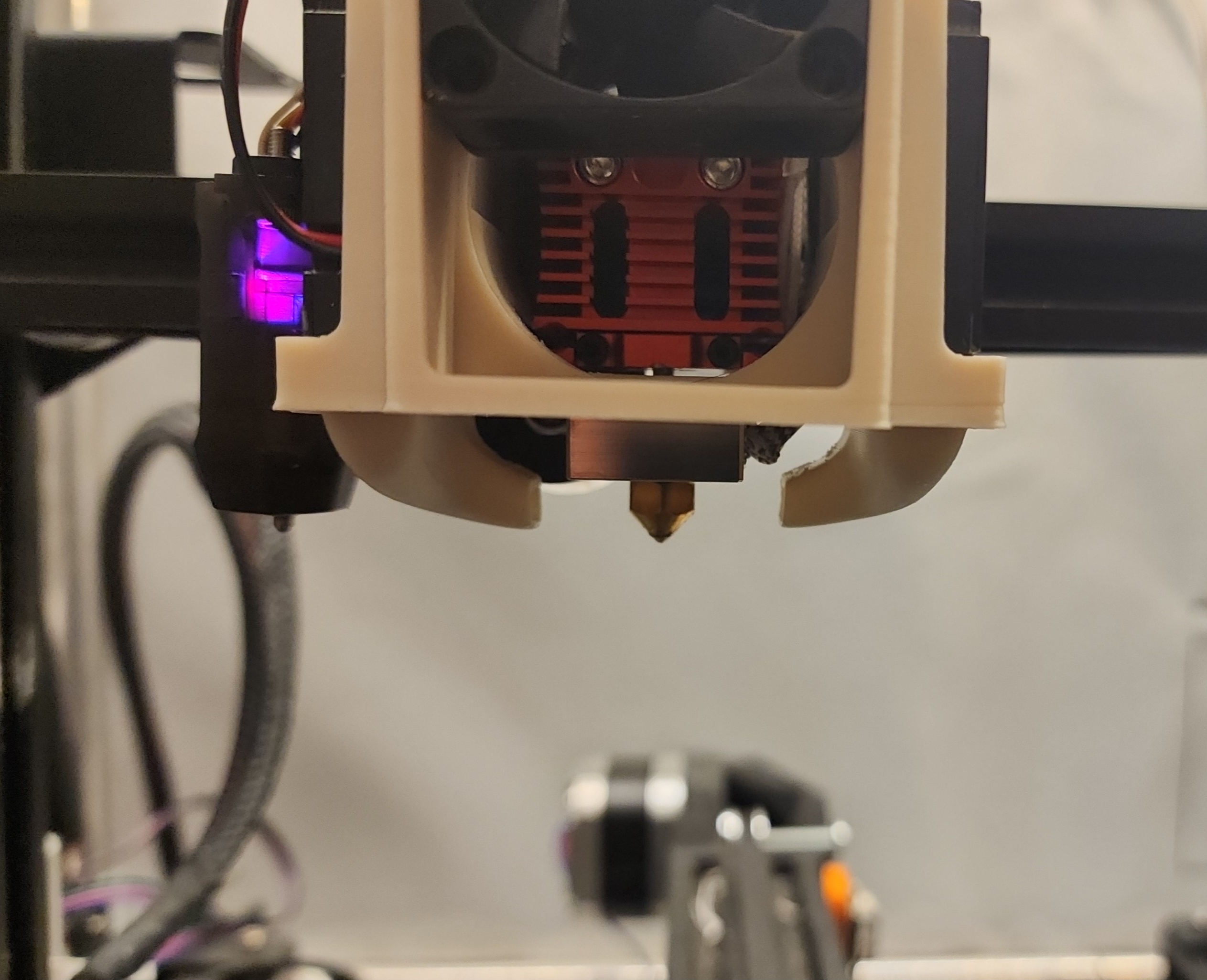 Minimus 4020 Fan Shroud For Haldis 3D Red Lizard Q1 V6 Hotend by Joey B ...