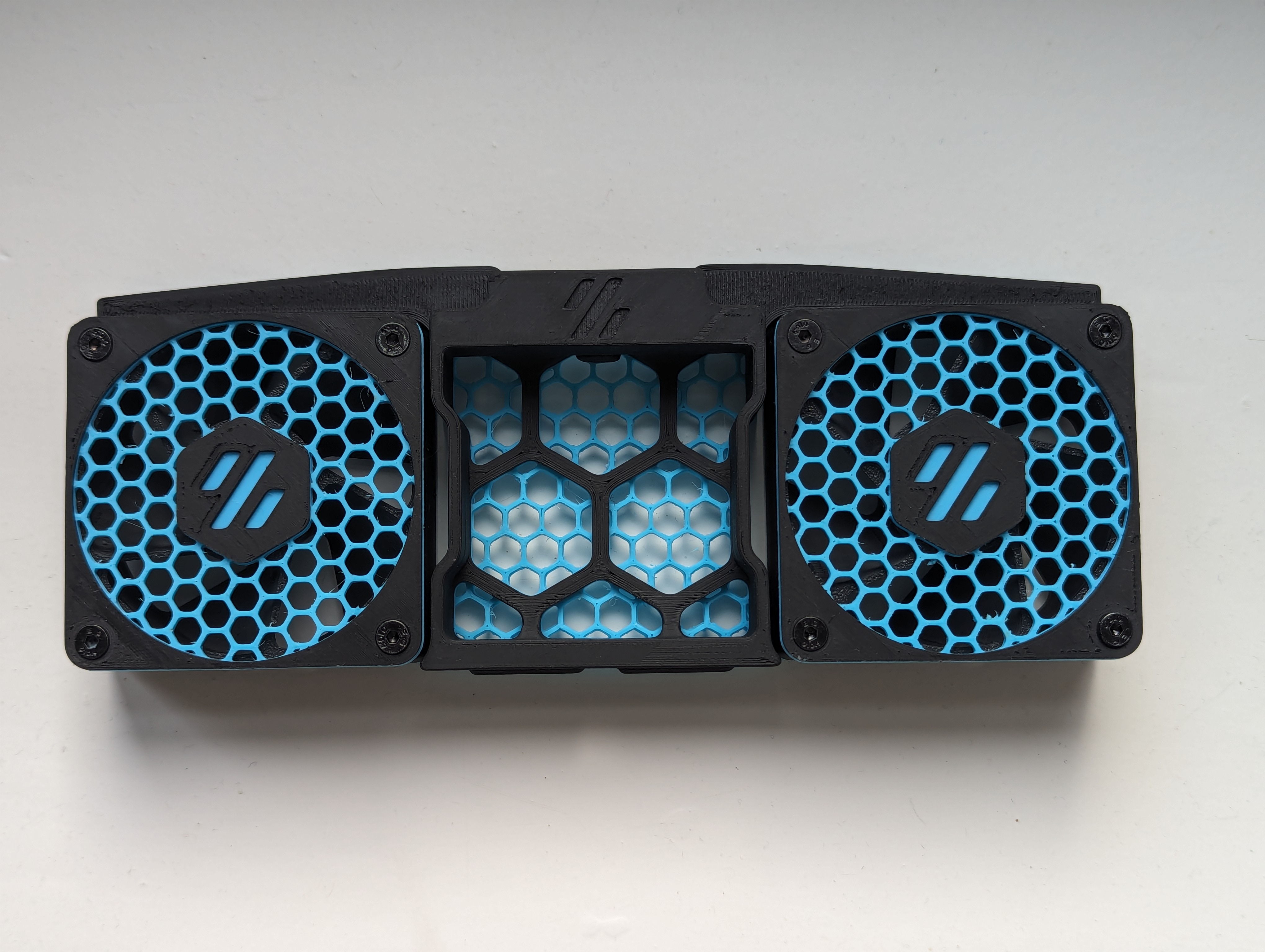 Voron 2.4 Fan Grill with Hex Infill by Blackpoint | Download free STL ...