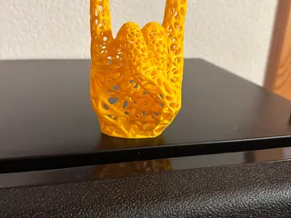 Voronoi Rock Hand by Marcel Baumgartner | Download free STL model | Printables.com