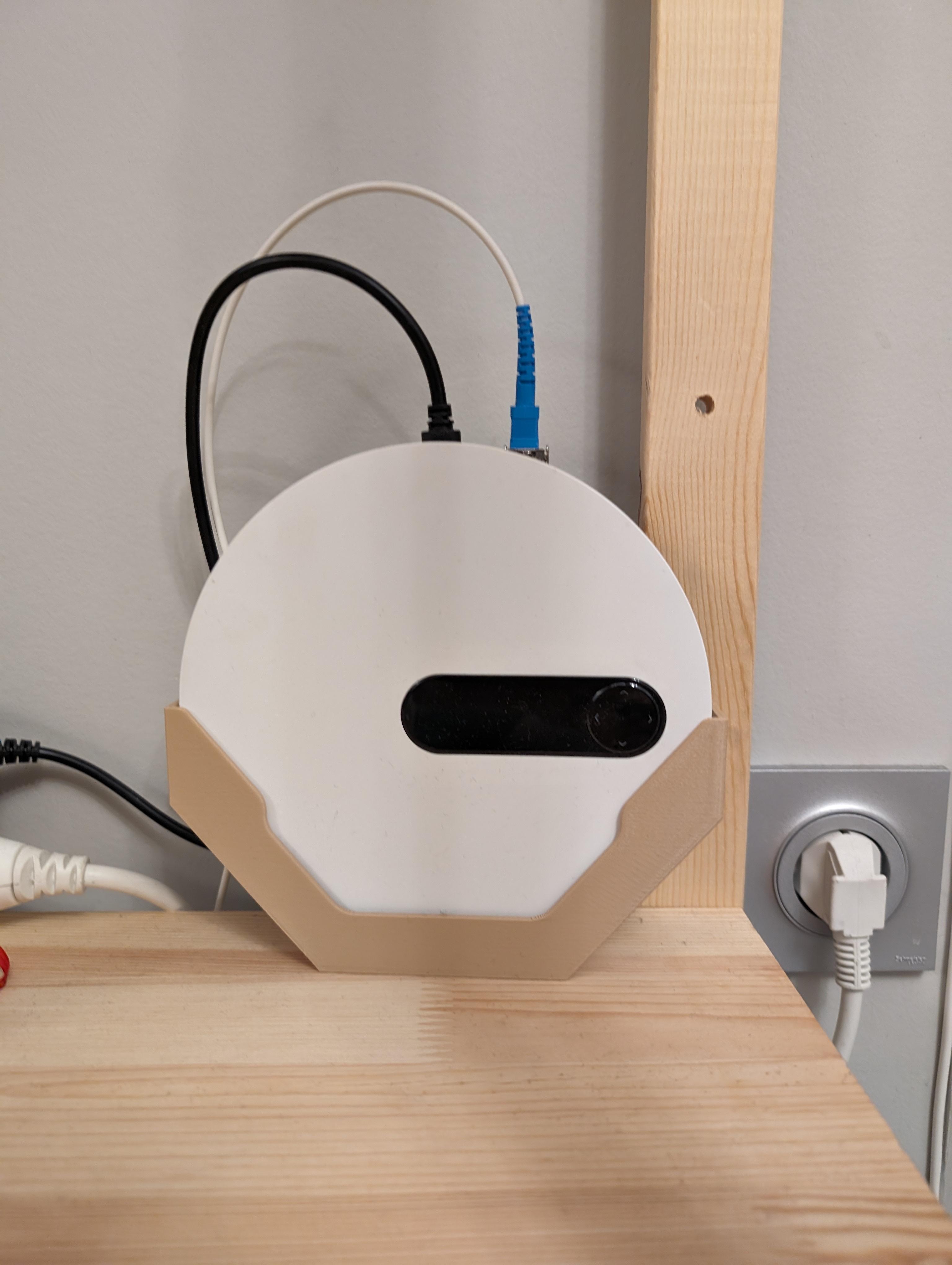 Wifi holder (freebox pop) by victorprost | Download free STL model ...