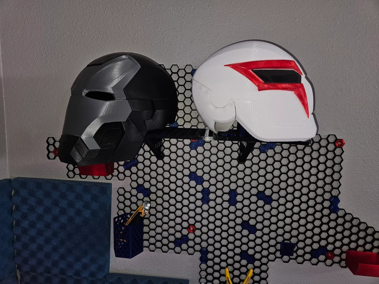 HSW Helmet Stand by Stryfe Imperion | Download free STL model ...