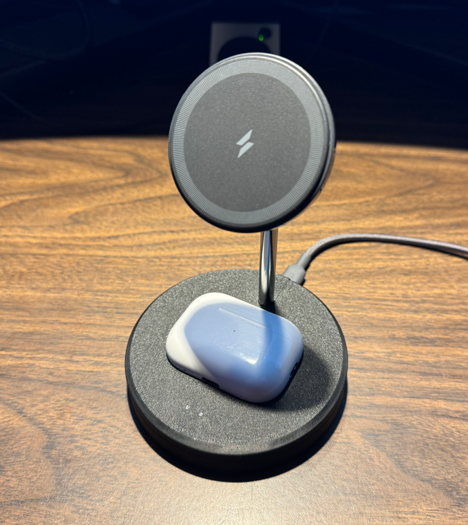 Anker PowerWave base alignment adapter for AirPods Pro by Khaled Abdul ...
