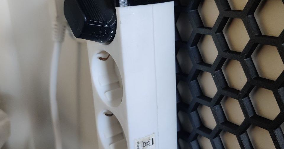 HSW Power Strip Mount by Schubaru | Download free STL model ...